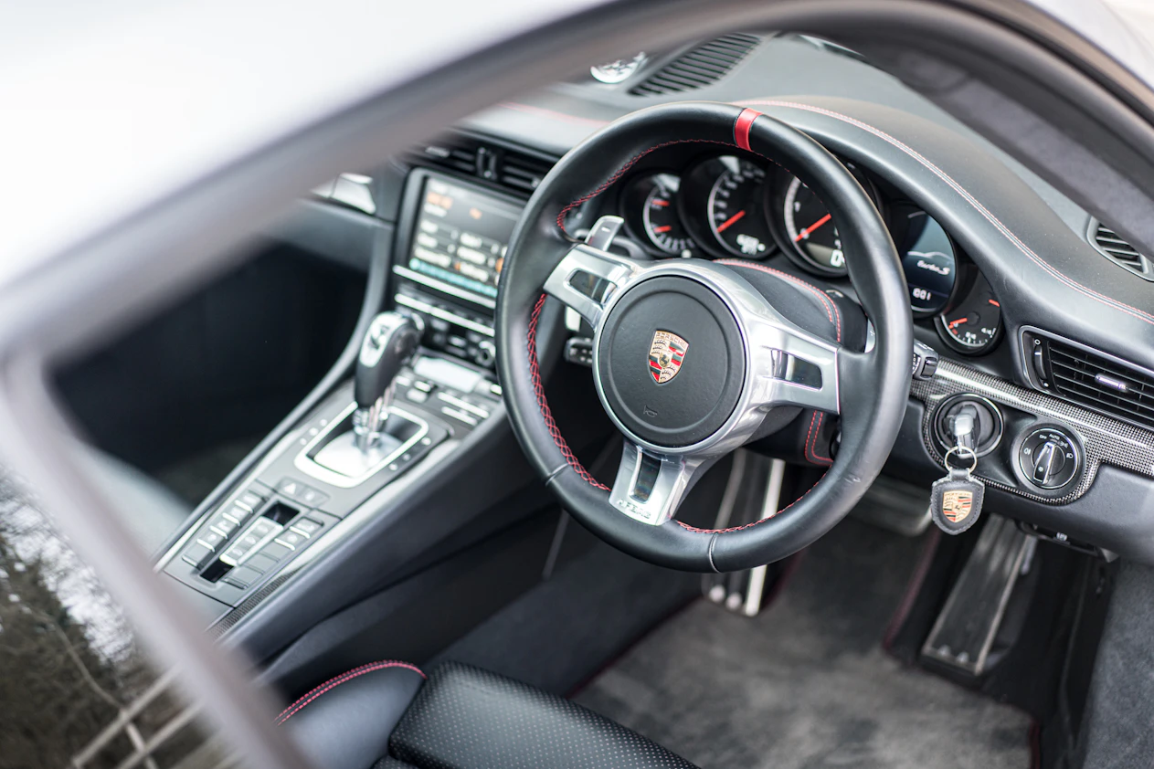Porsche 991 Turbo Interior