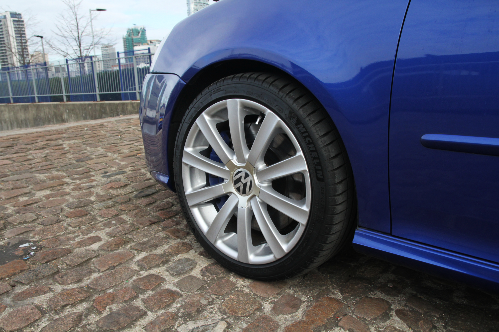 2009 VOLKSWAGEN GOLF (MK5) R32