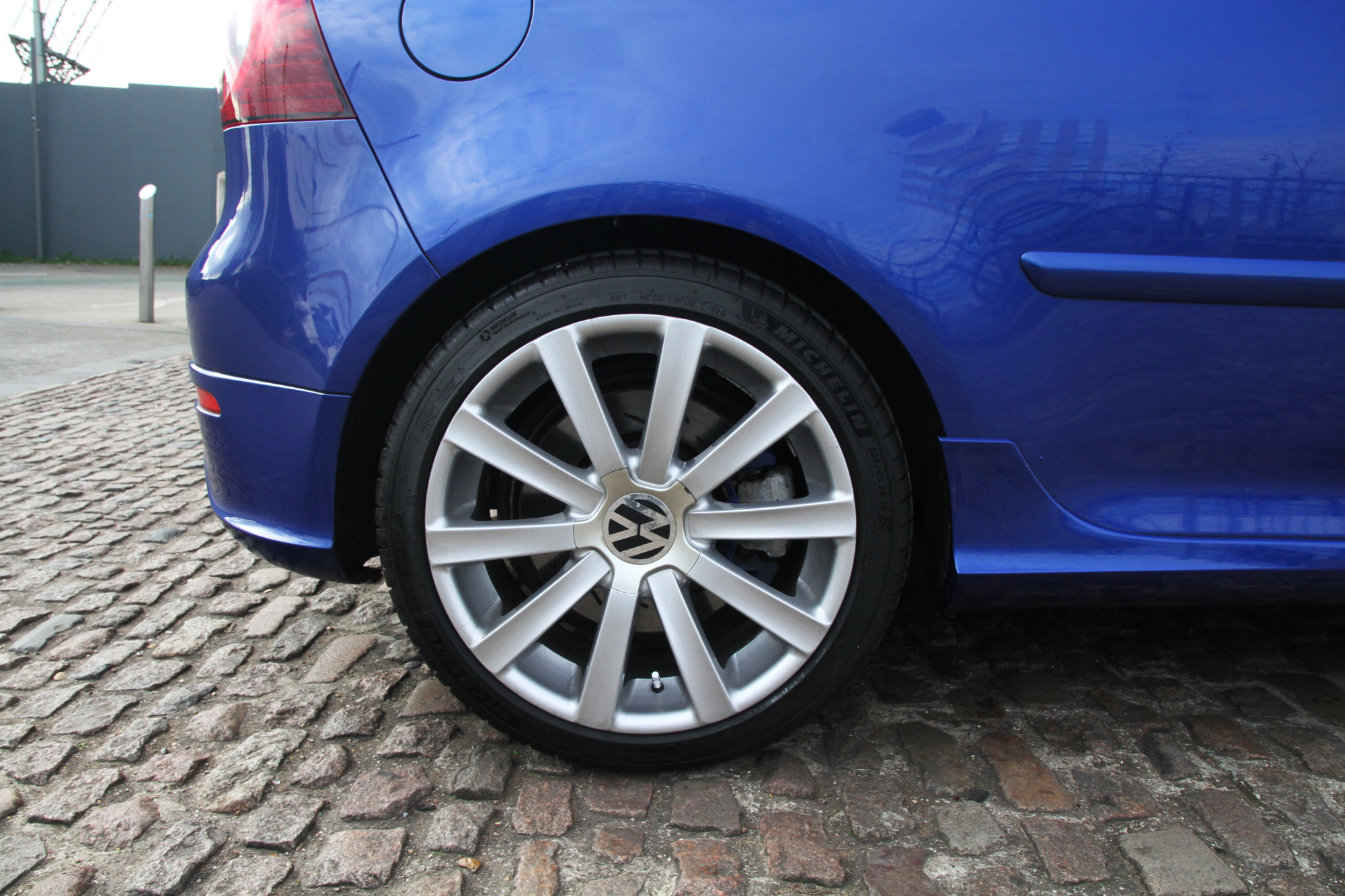 2009 VOLKSWAGEN GOLF (MK5) R32