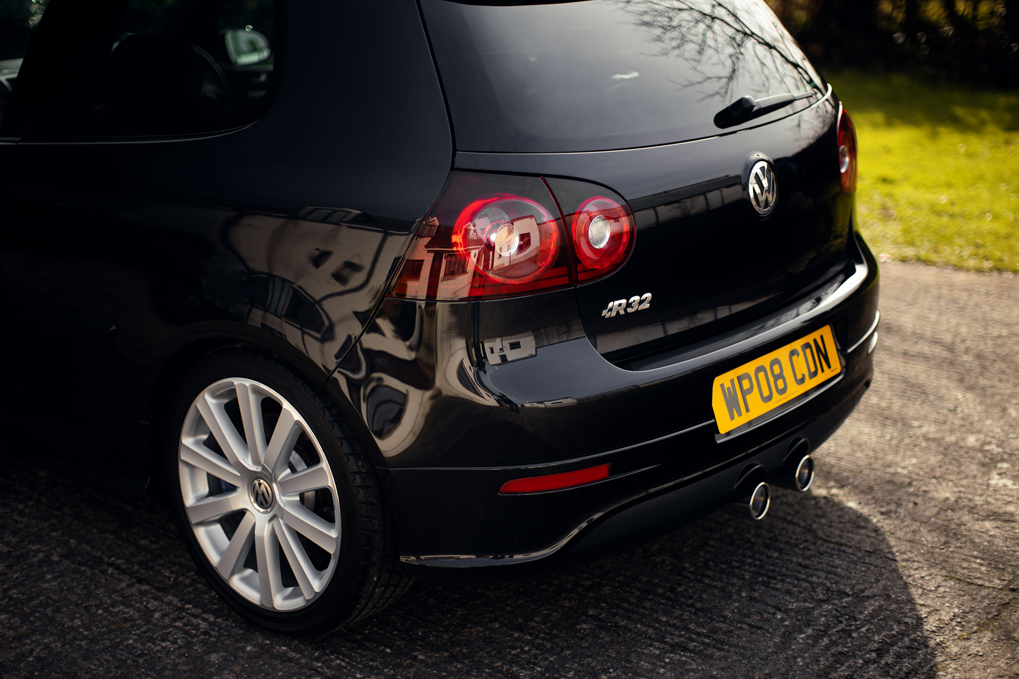 2008 VOLKSWAGEN GOLF (MK5) R32