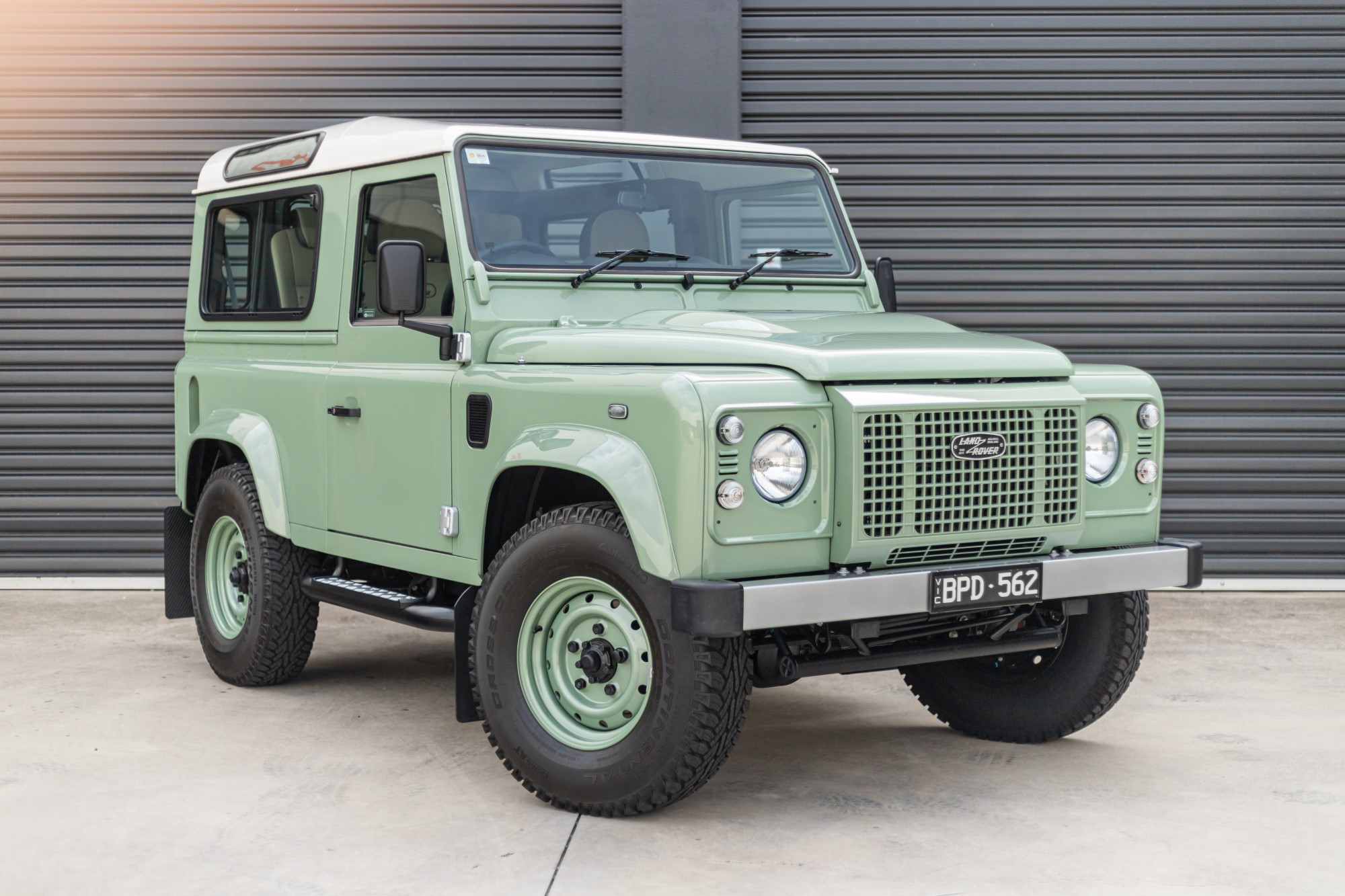 2015 LAND ROVER DEFENDER 90 HERITAGE - 186 KM for sale in Newtown ...