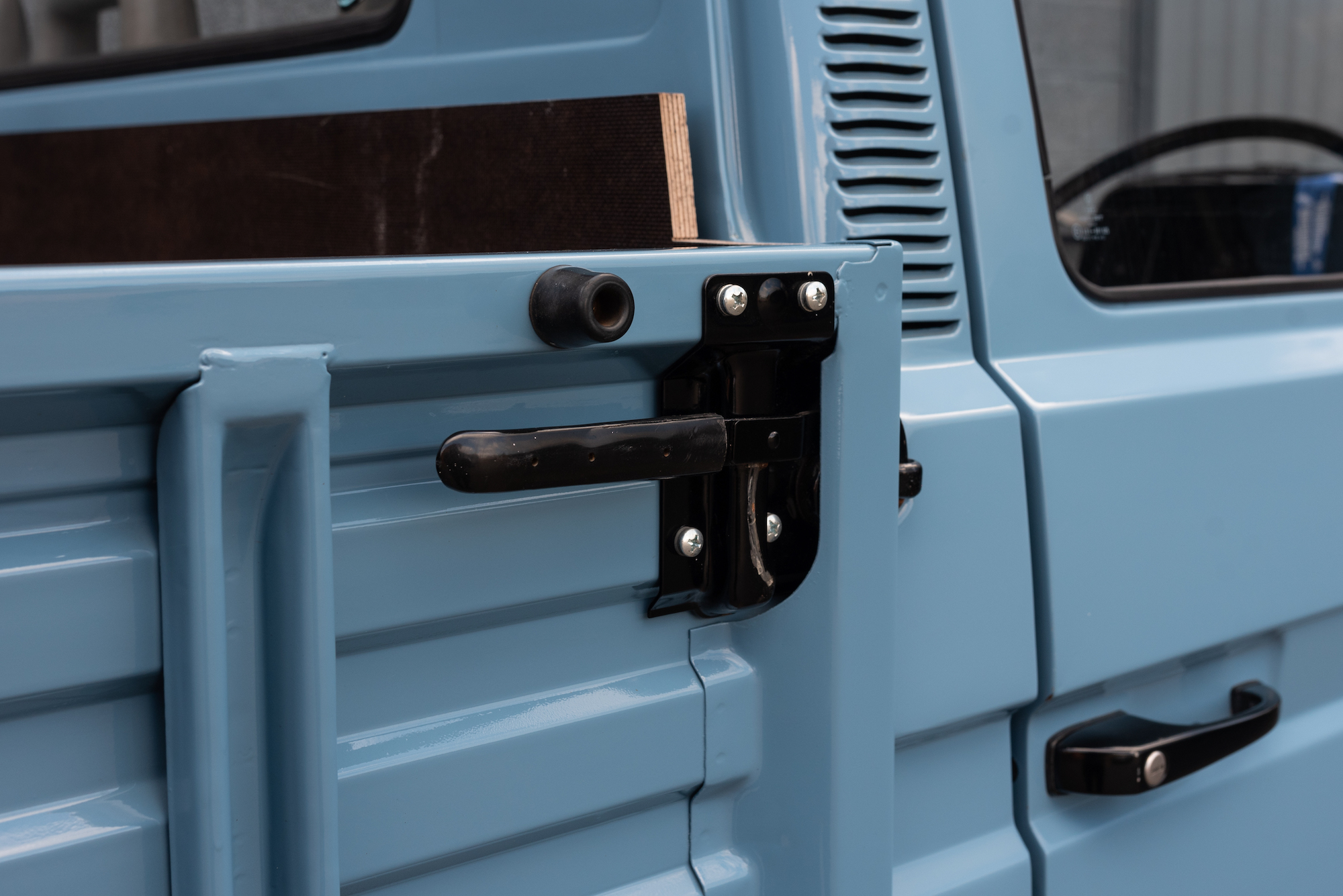 1987 VOLKSWAGEN T25 SINGLE CAB PICK-UP