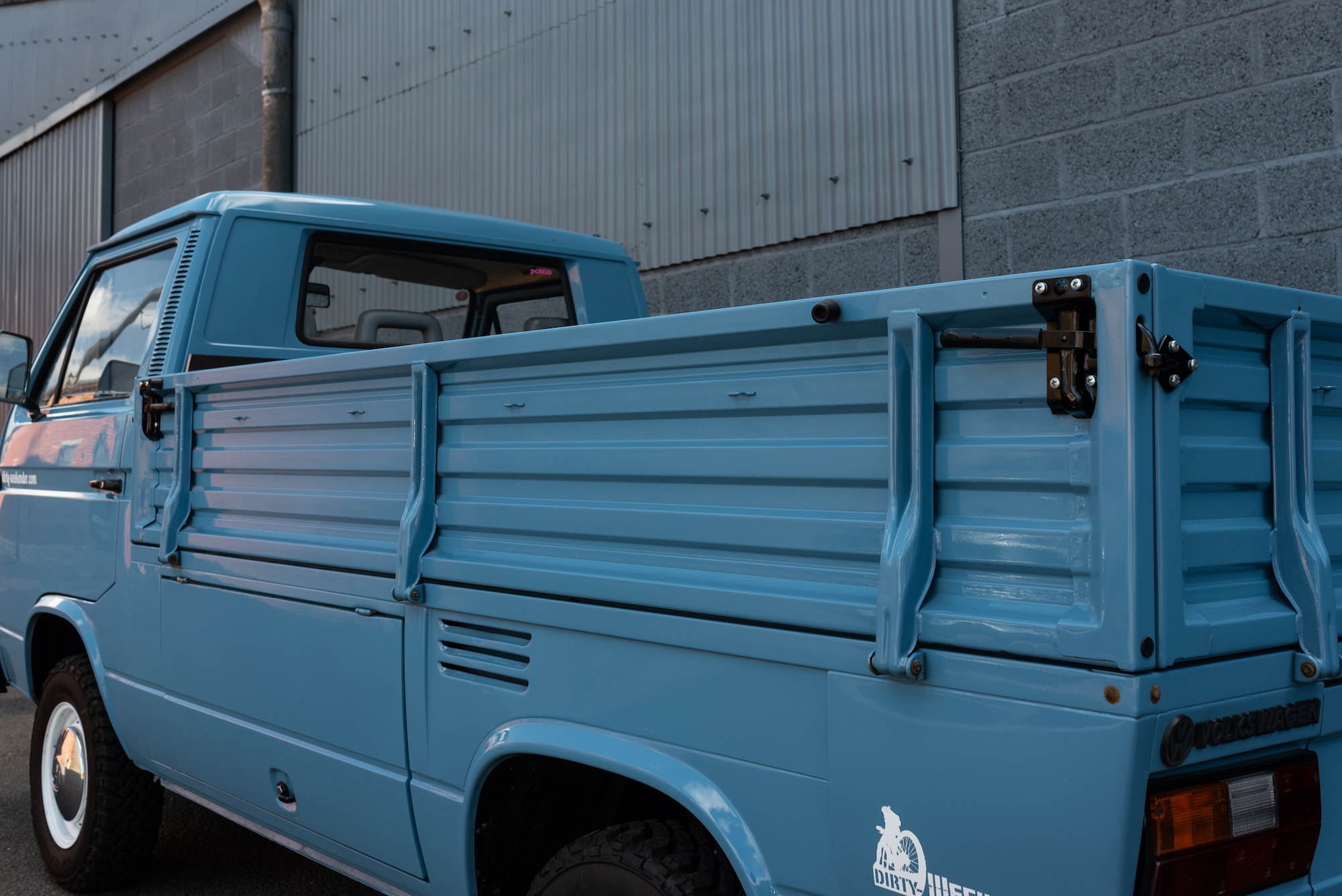 1987 VOLKSWAGEN T25 SINGLE CAB PICK-UP