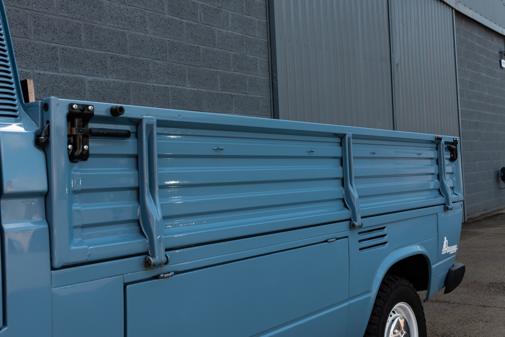 1987 VOLKSWAGEN T25 SINGLE CAB PICK-UP
