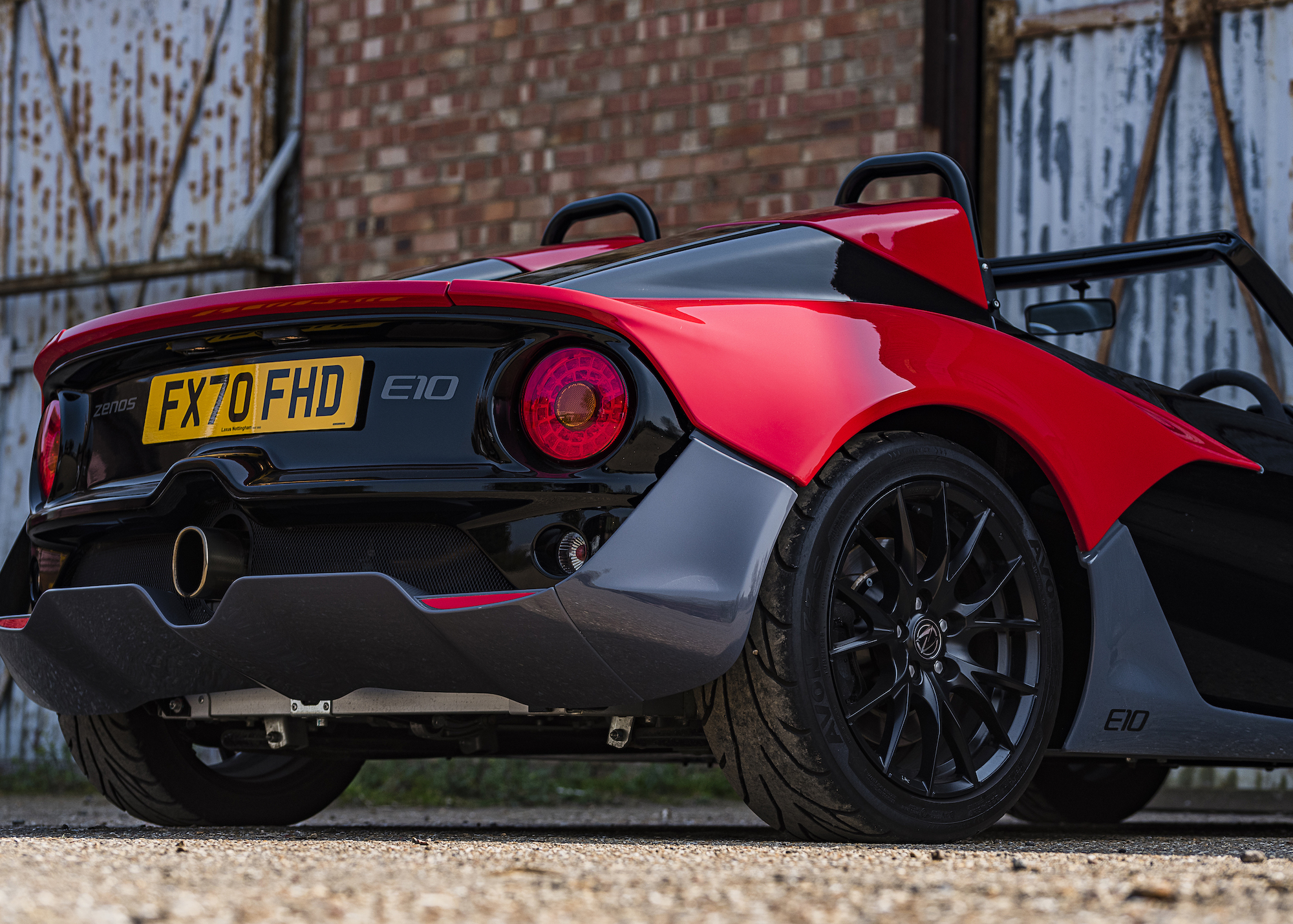 2016 ZENOS E10 - 1,250 MILES