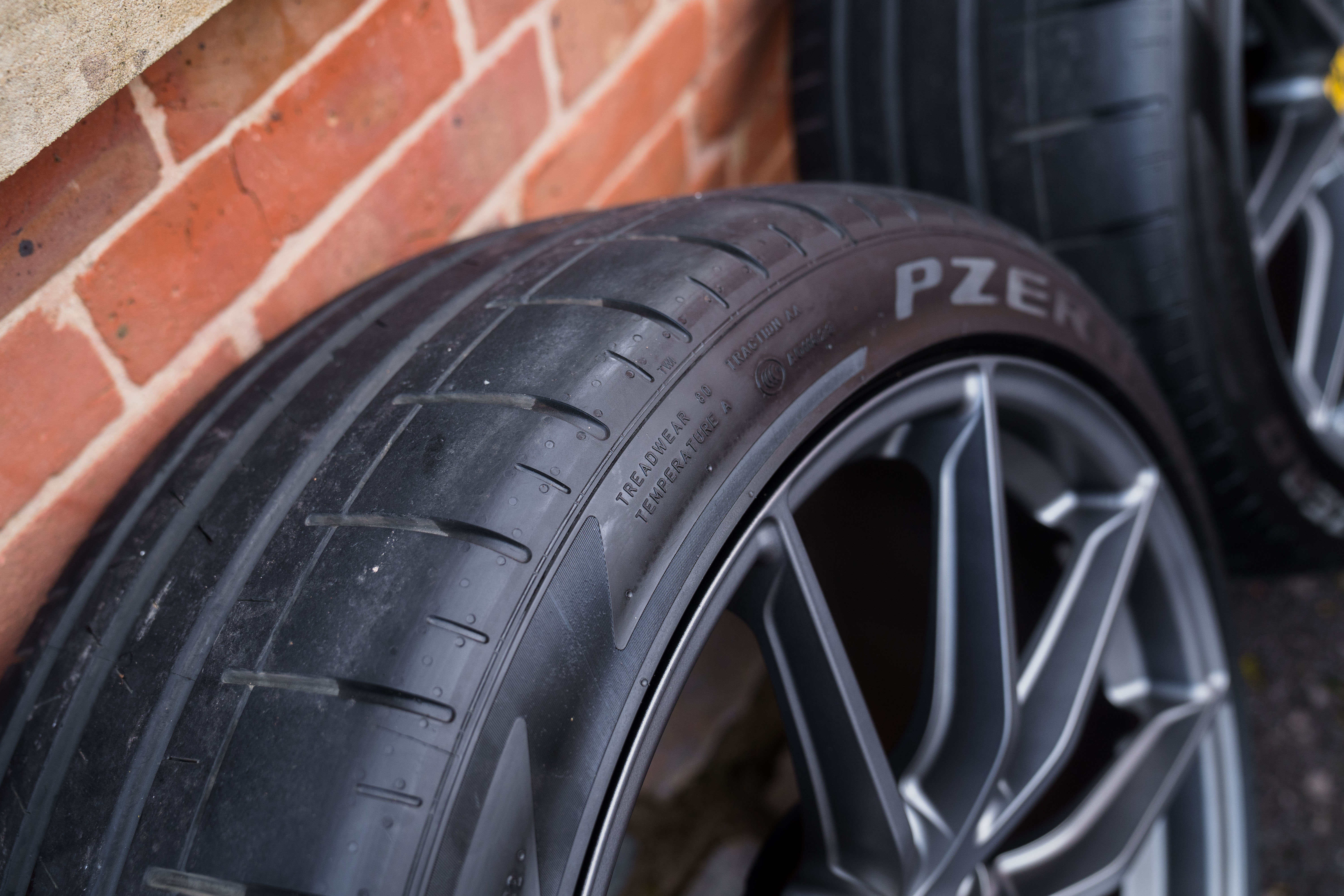 SET OF FERRARI F12 TDF FORGED MATTE ALLOY WHEELS AND TYRES