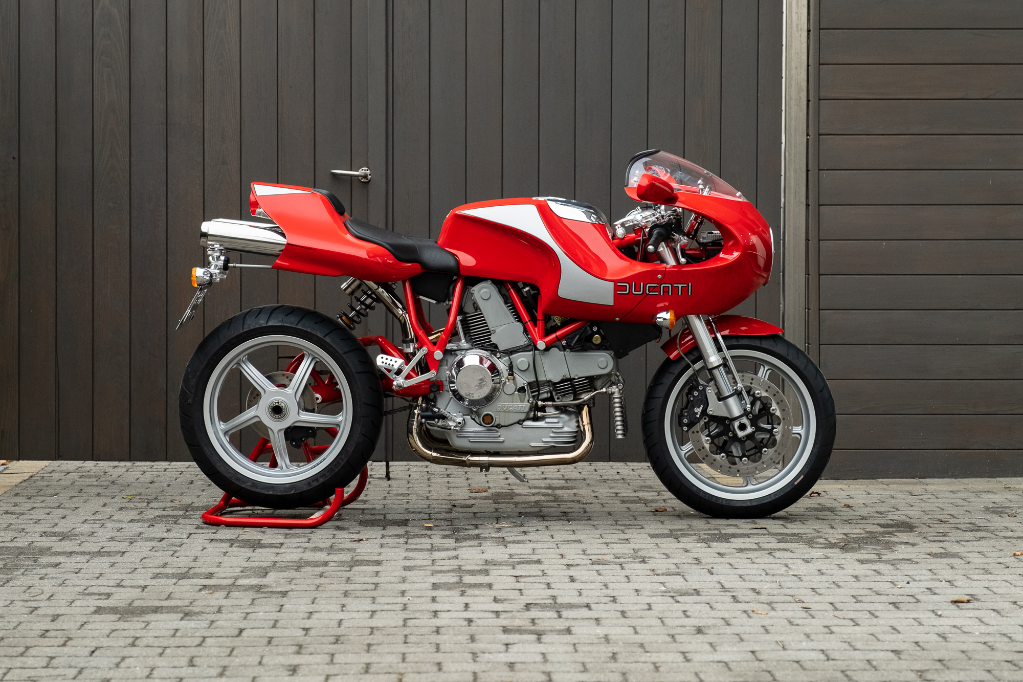 2001 DUCATI MH900E