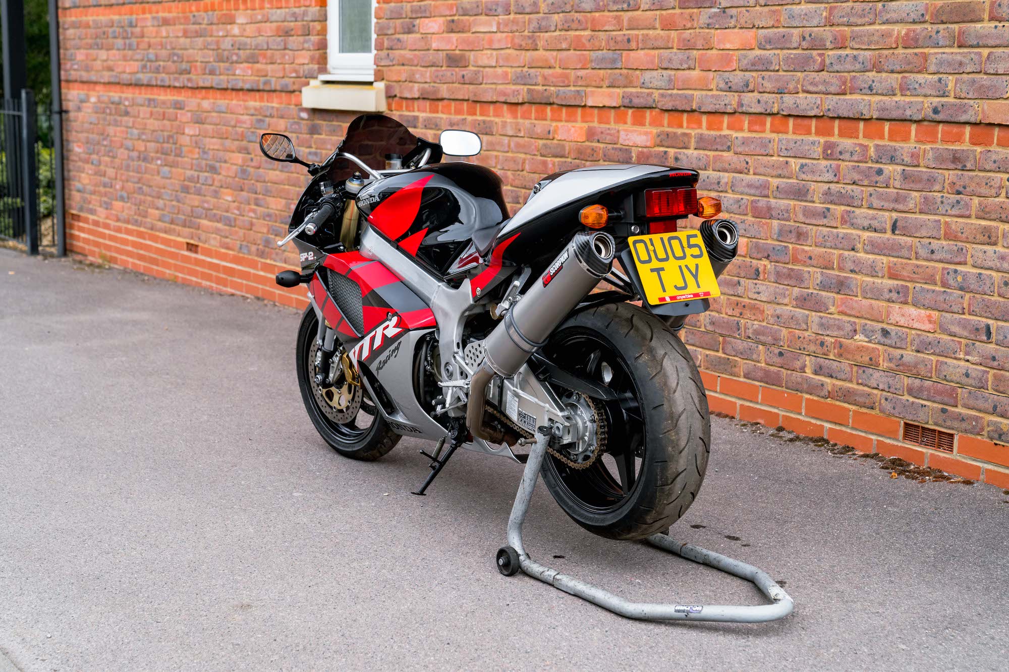 2005 HONDA VTR 1000 SP2