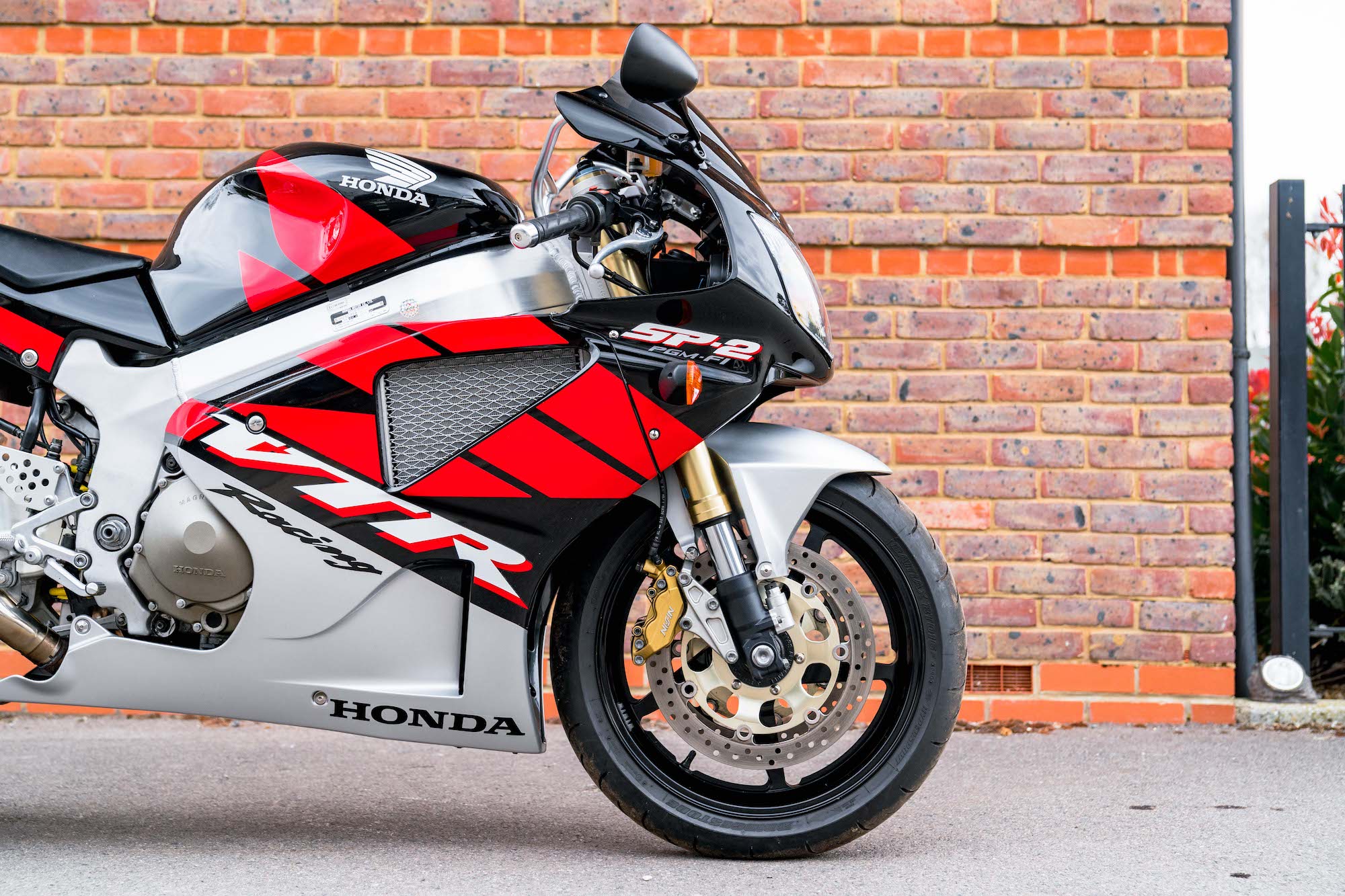 2005 HONDA VTR 1000 SP2