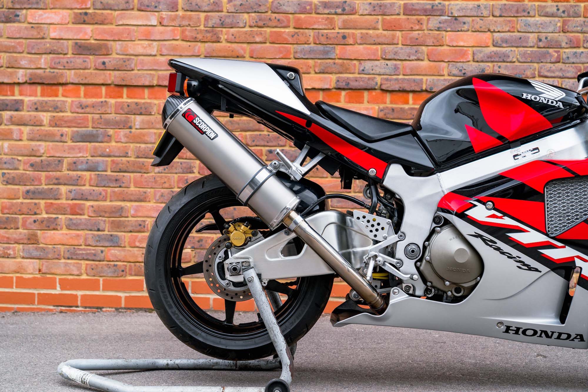 2005 HONDA VTR 1000 SP2