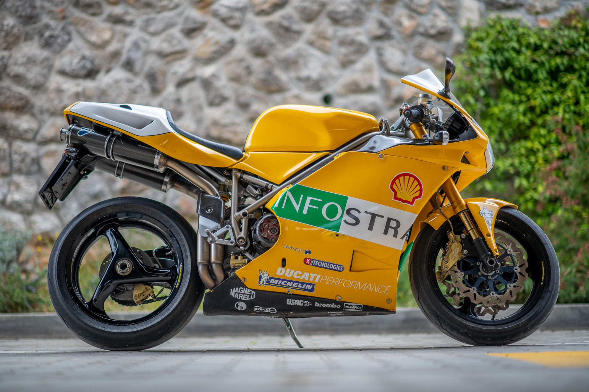 2000 DUCATI 748S