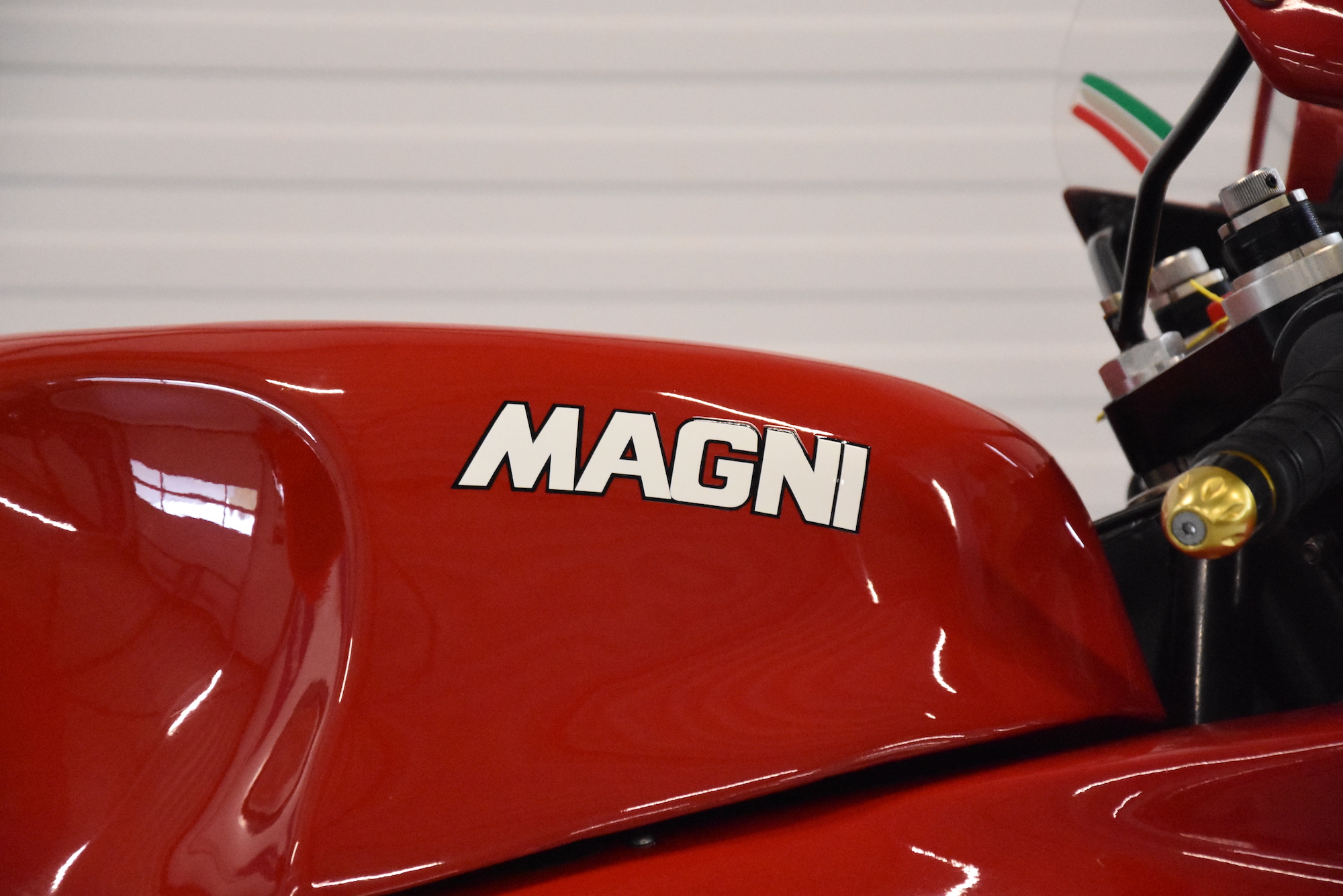 1998 MAGNI AUSTRALIA