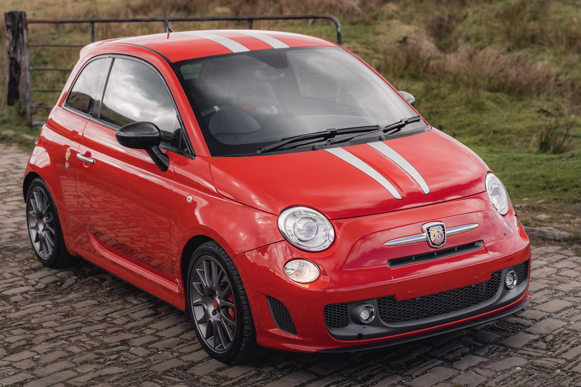 2010 ABARTH 695 TRIBUTO FERRARI - 380 MILES