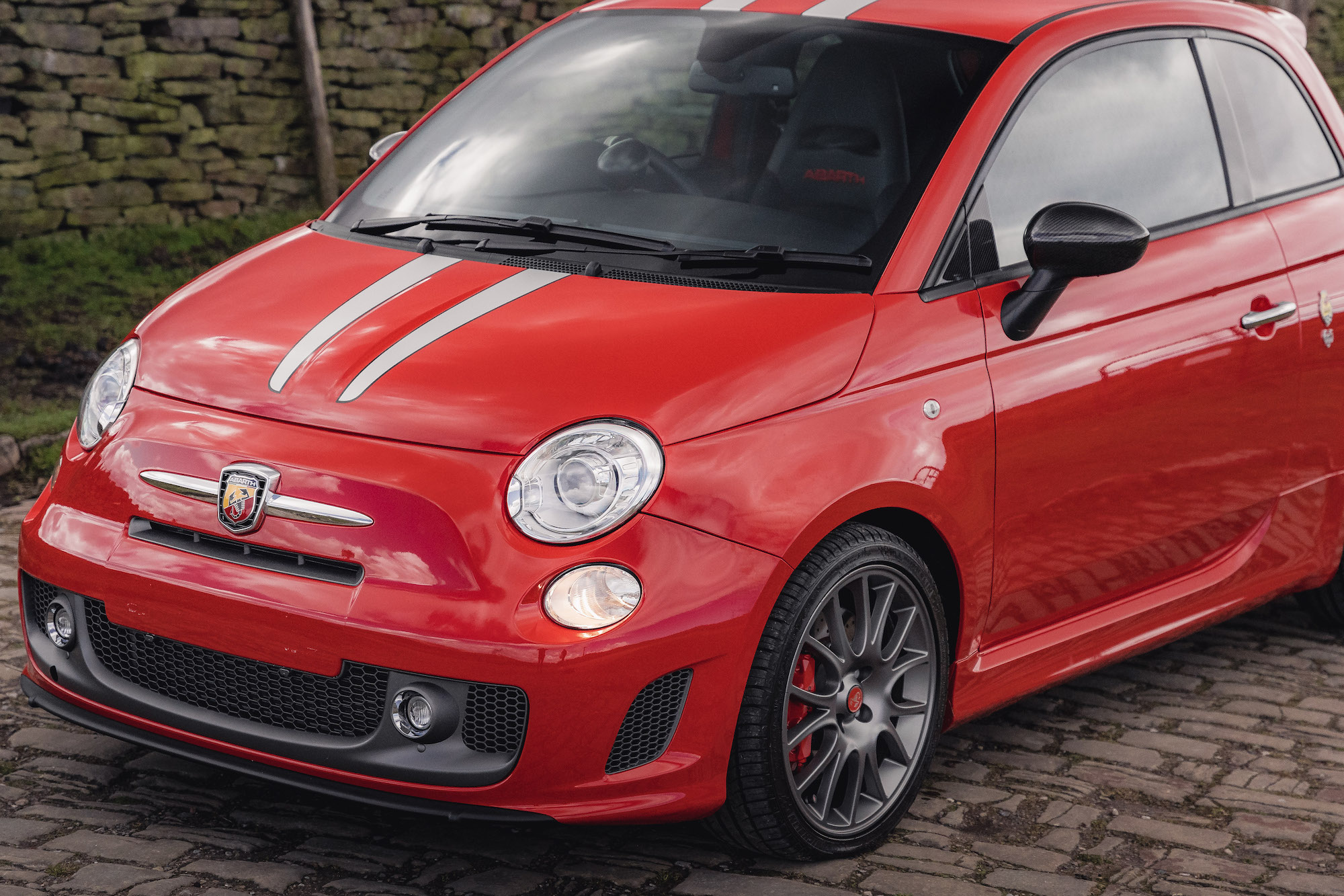 2010 ABARTH 695 TRIBUTO FERRARI - 380 MILES