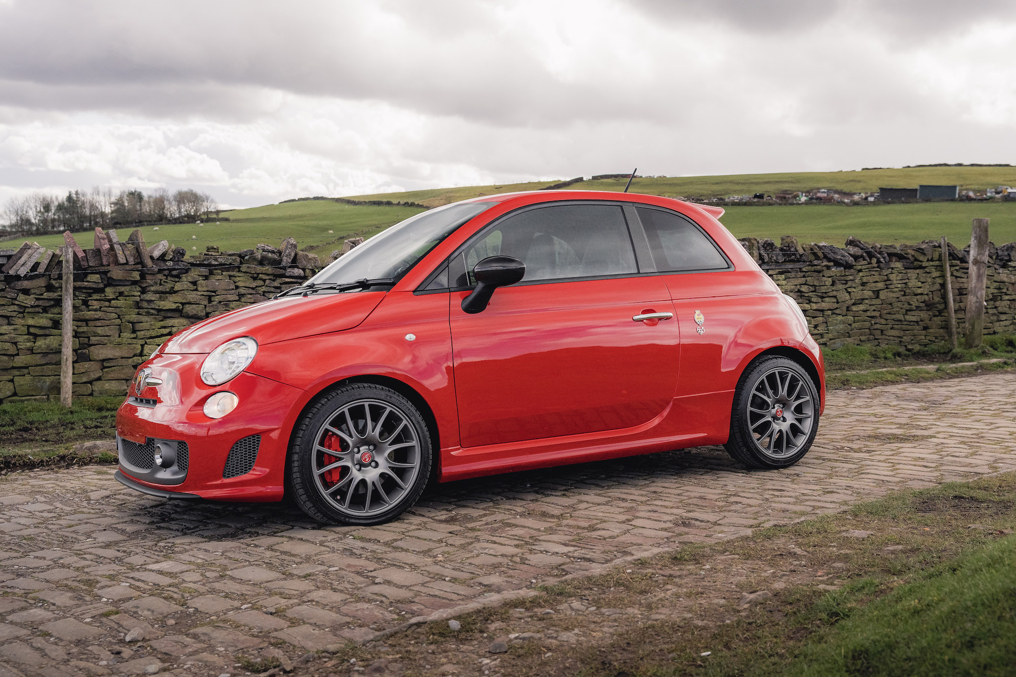 2010 ABARTH 695 TRIBUTO FERRARI - 380 MILES