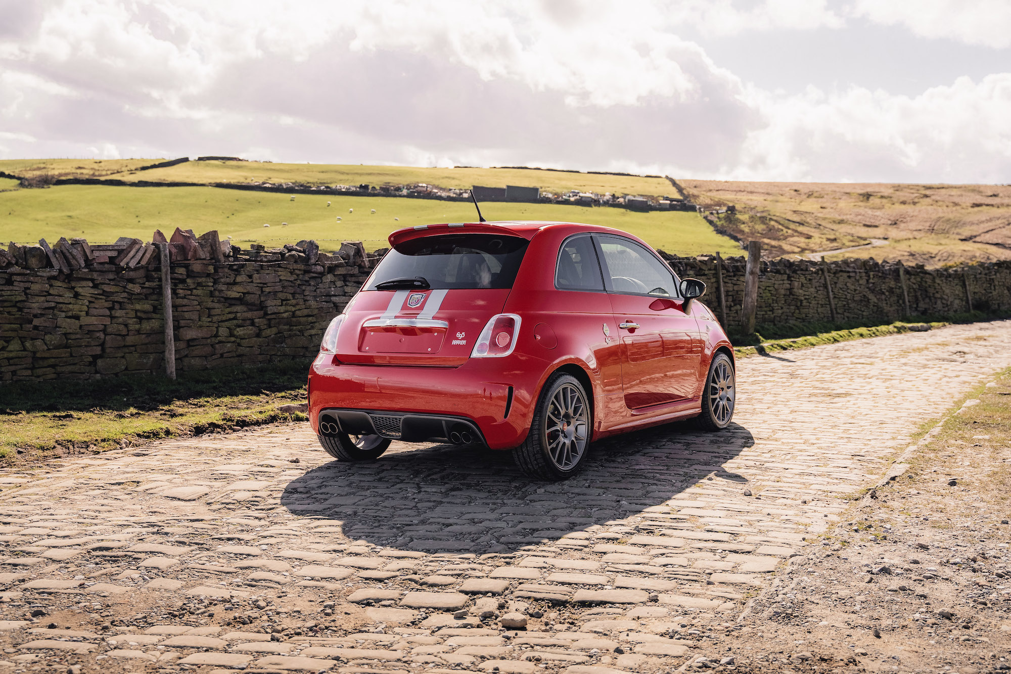 2010 ABARTH 695 TRIBUTO FERRARI - 380 MILES