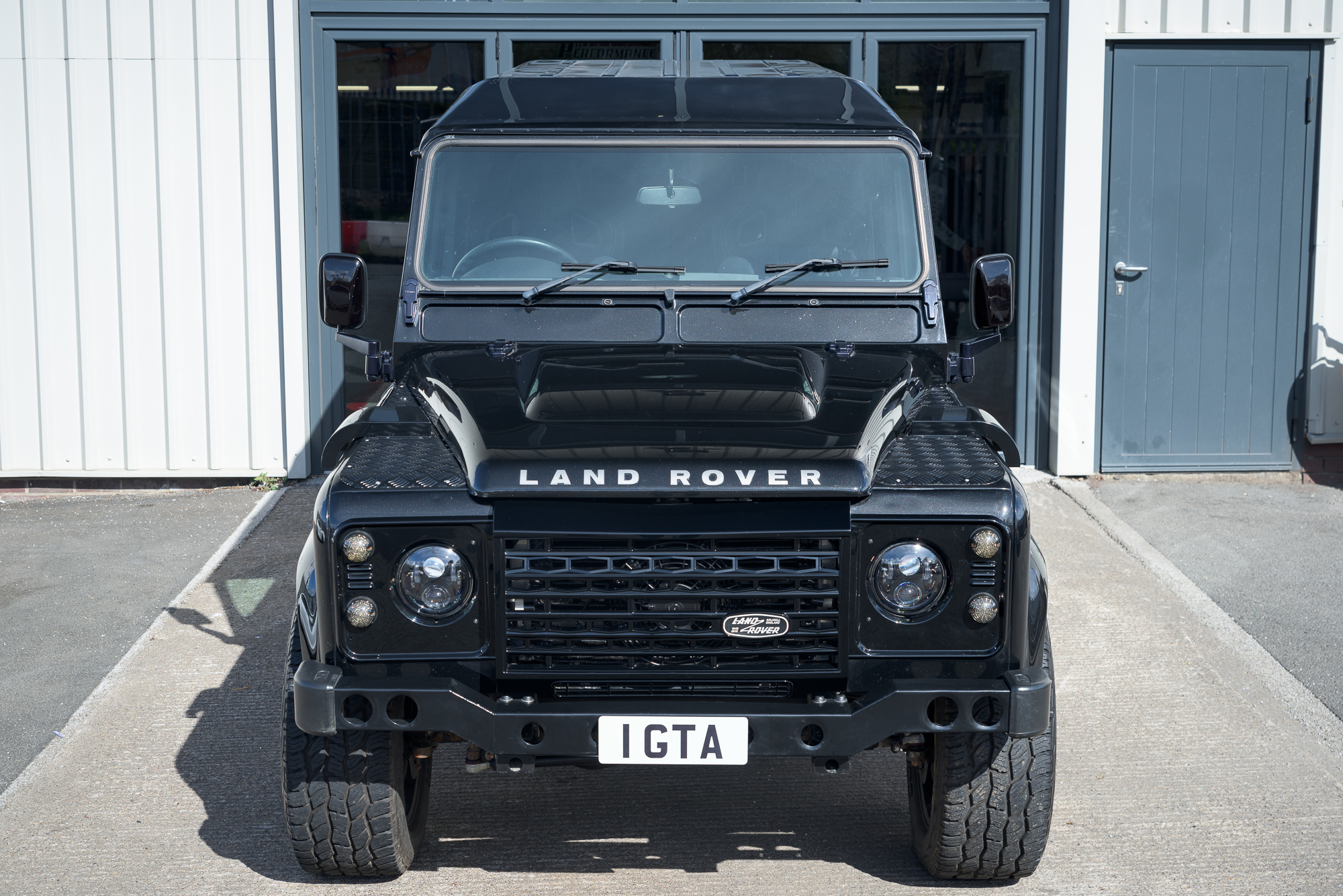 2011 LAND ROVER DEFENDER 110 XS 5.0 V8