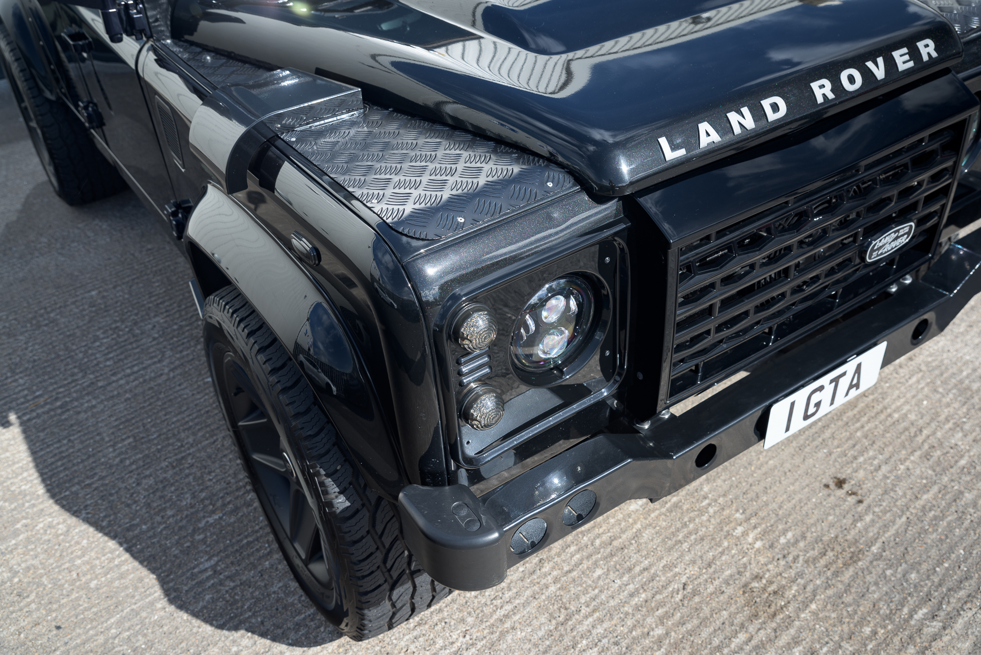 2011 LAND ROVER DEFENDER 110 XS 5.0 V8