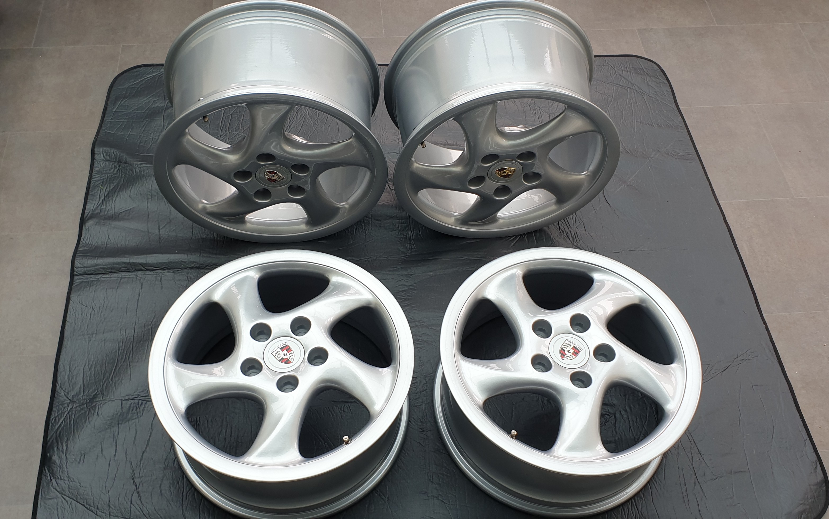 PORSCHE 911 (993) HOLLOW SPOKE WHEELS