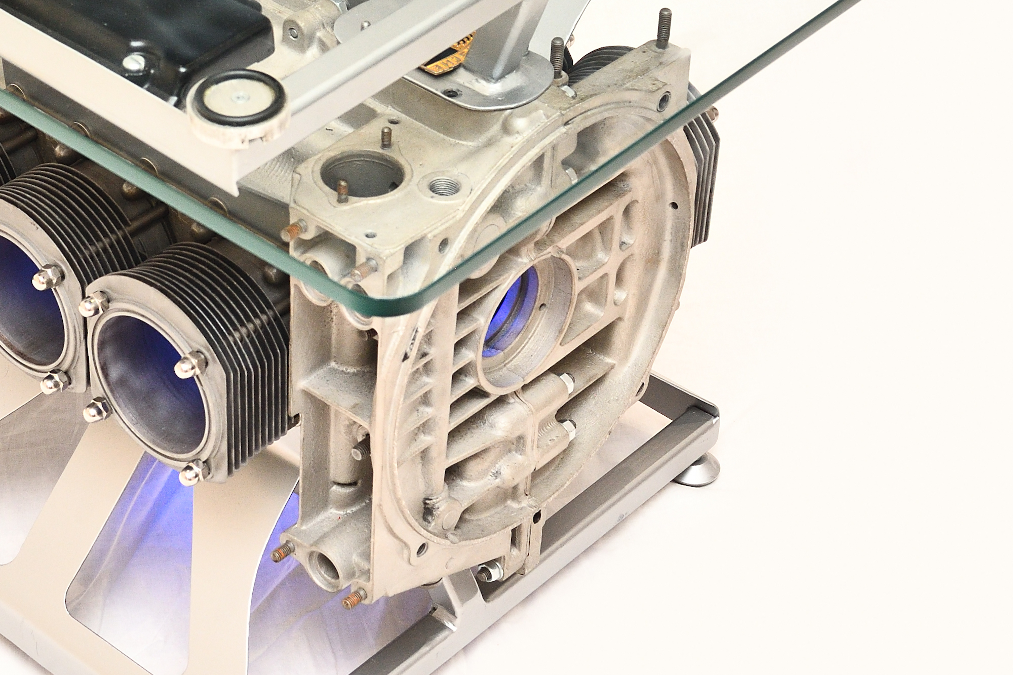 1974 PORSCHE 911 2.7L ENGINE TABLE