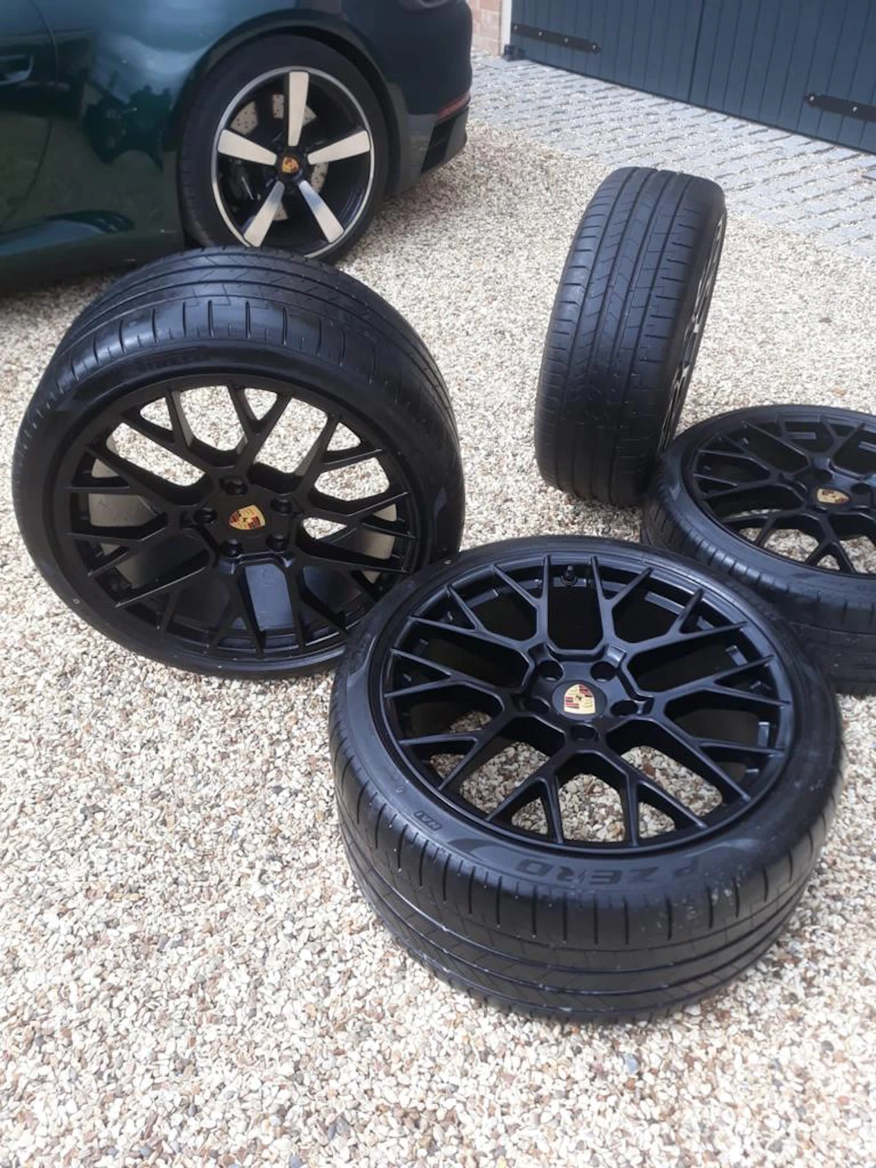SET OF PORSCHE 911 (992) RS SPYDER DESIGN WHEELS AND TYRES