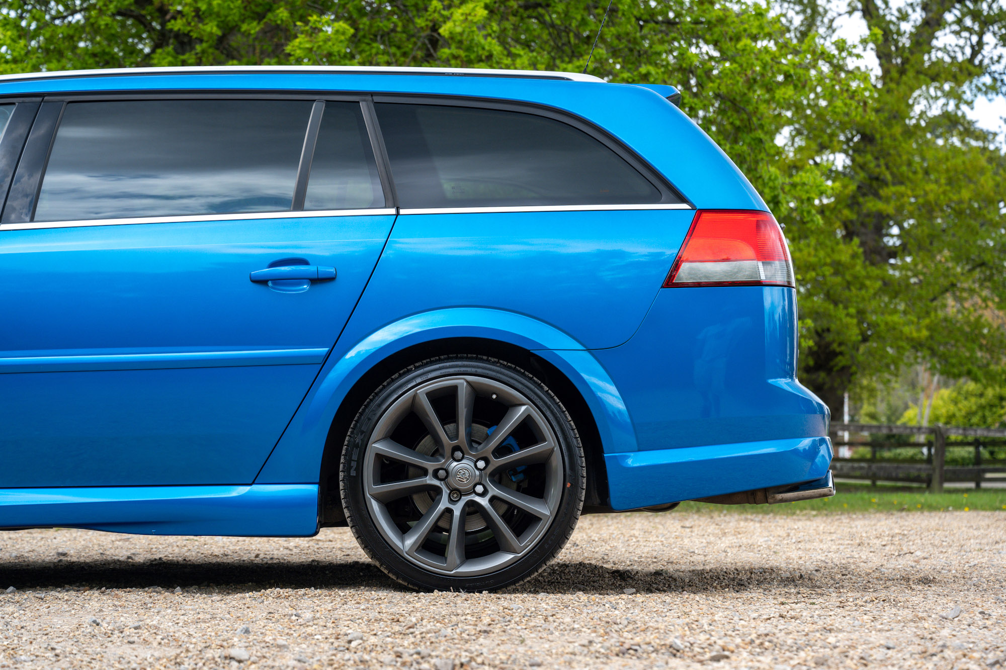 2005 VAUXHALL VECTRA VXR ESTATE - 23,303 MILES