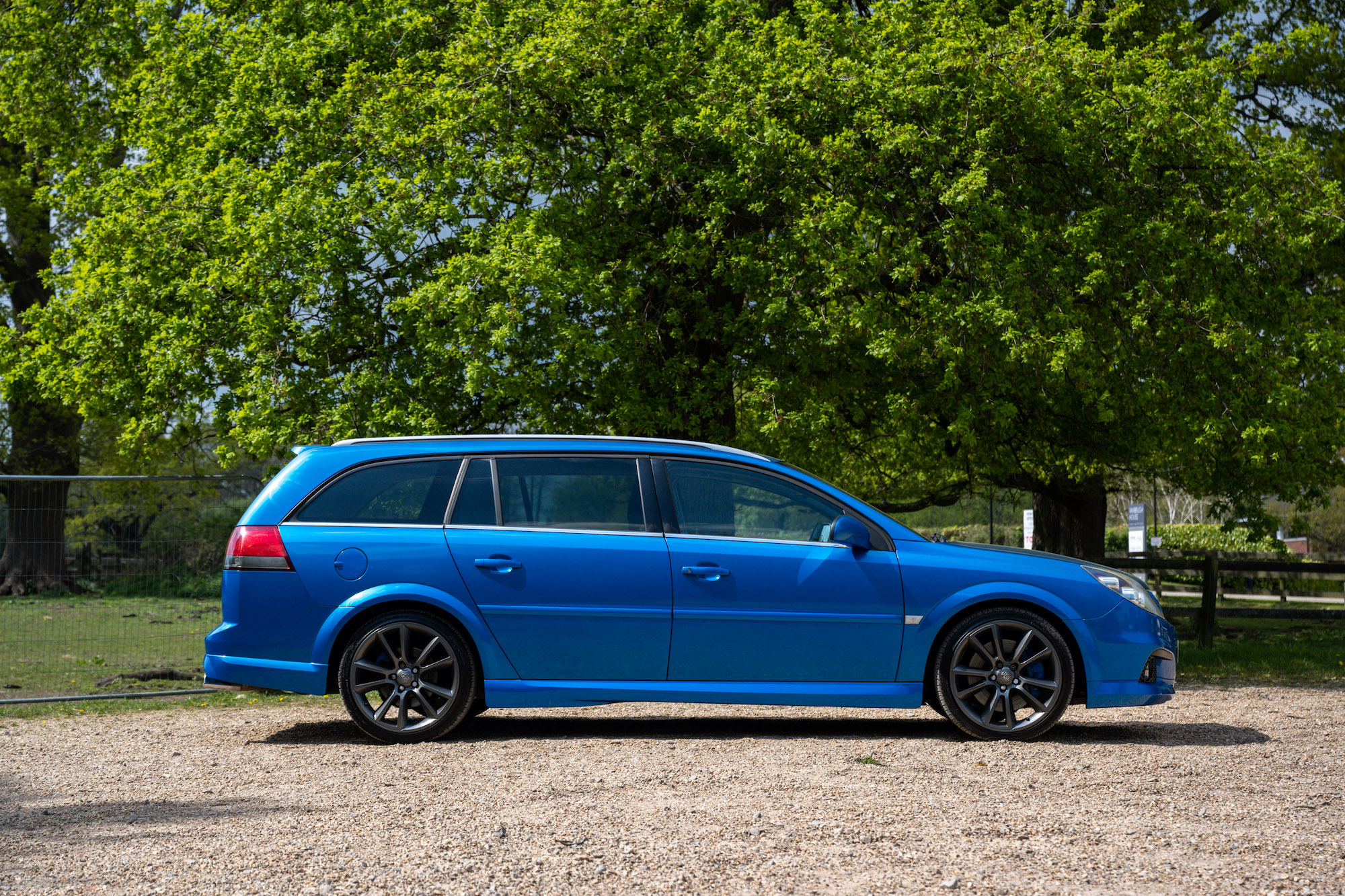 2005 VAUXHALL VECTRA VXR ESTATE - 23,303 MILES