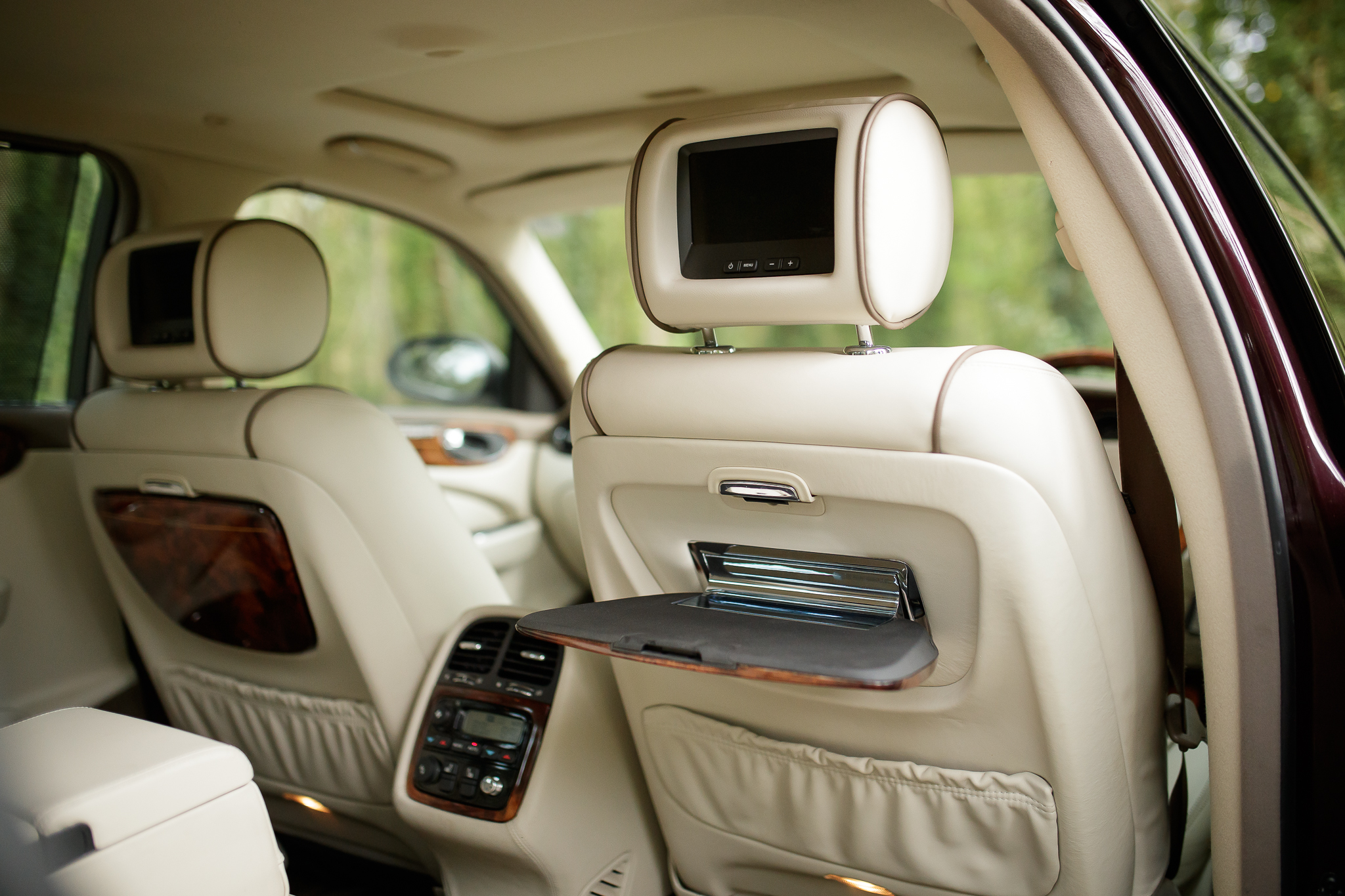 2006 DAIMLER SUPER EIGHT