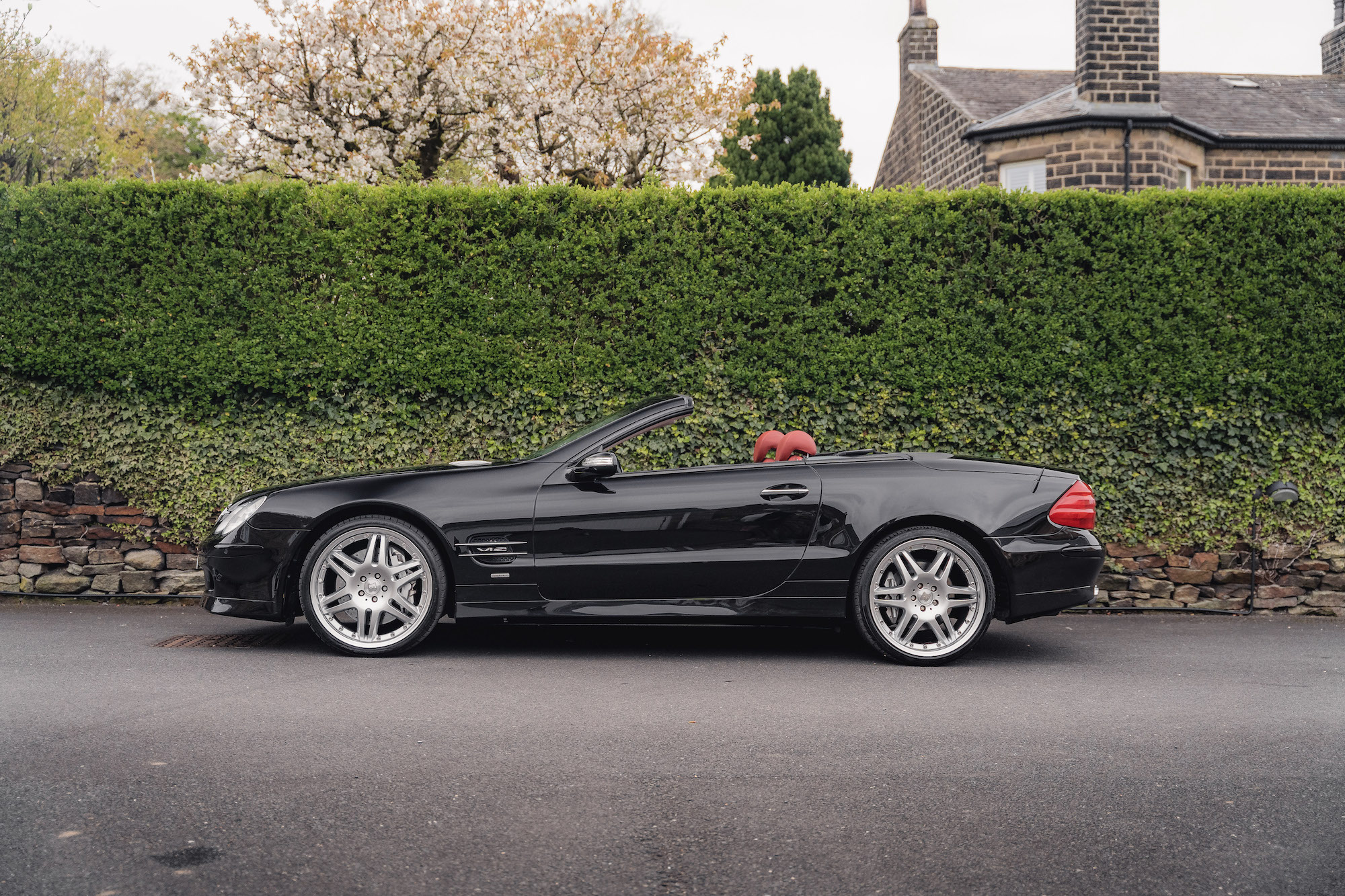 2004 MERCEDES-BENZ (R230) BRABUS SV12 BITURBO ROADSTER - 29,547 MILES