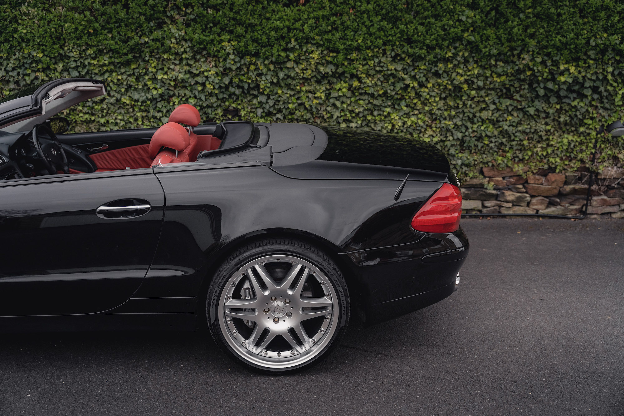 2004 MERCEDES-BENZ (R230) BRABUS SV12 BITURBO ROADSTER - 29,547 MILES