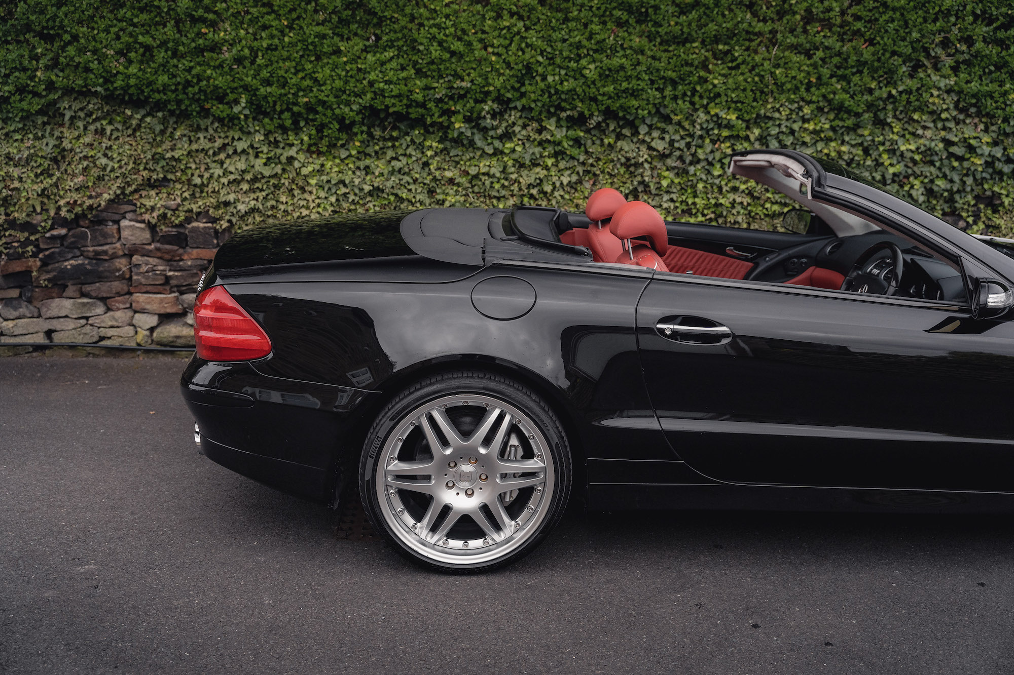 2004 MERCEDES-BENZ (R230) BRABUS SV12 BITURBO ROADSTER - 29,547 MILES