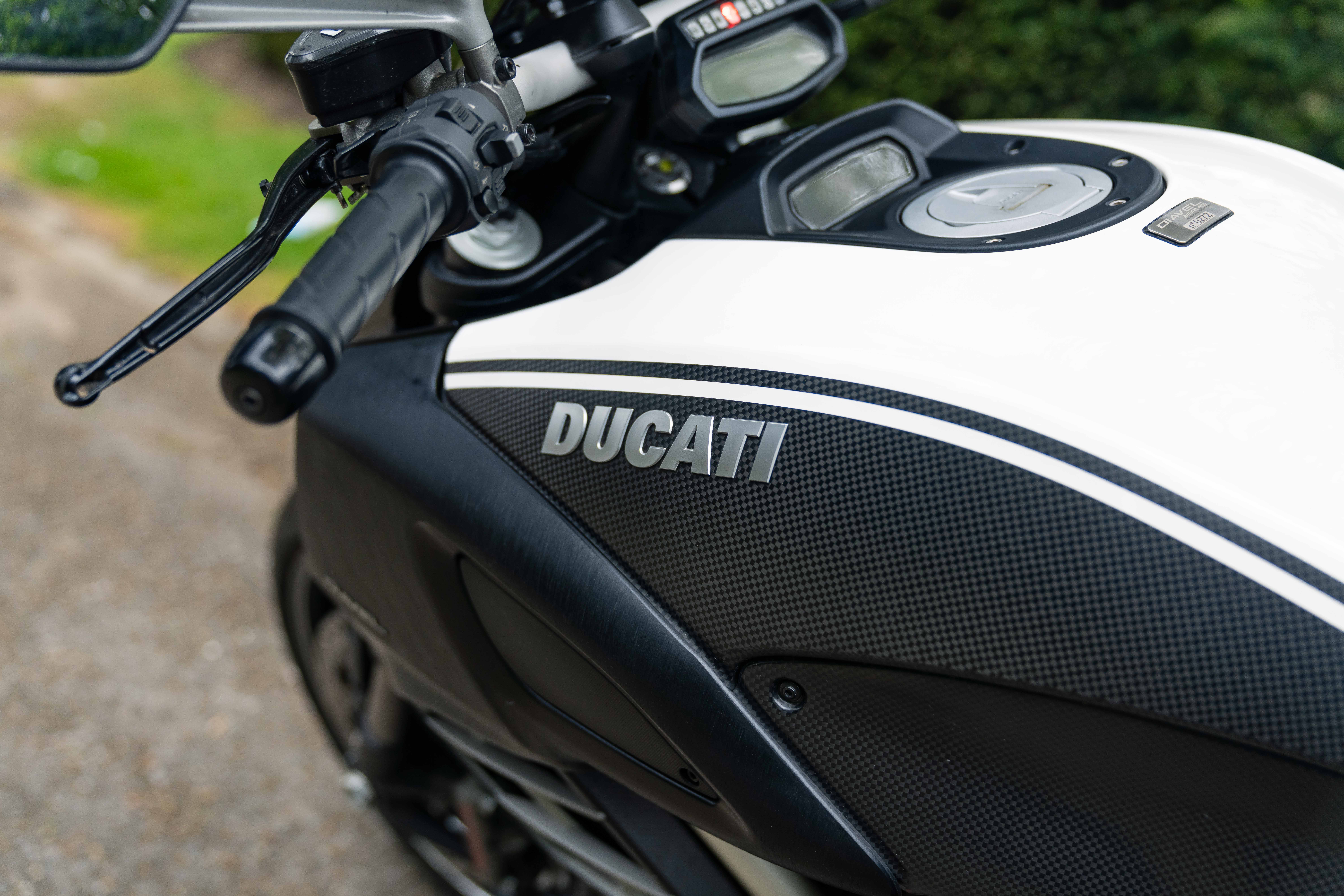 2014 DUCATI DIAVEL AMG