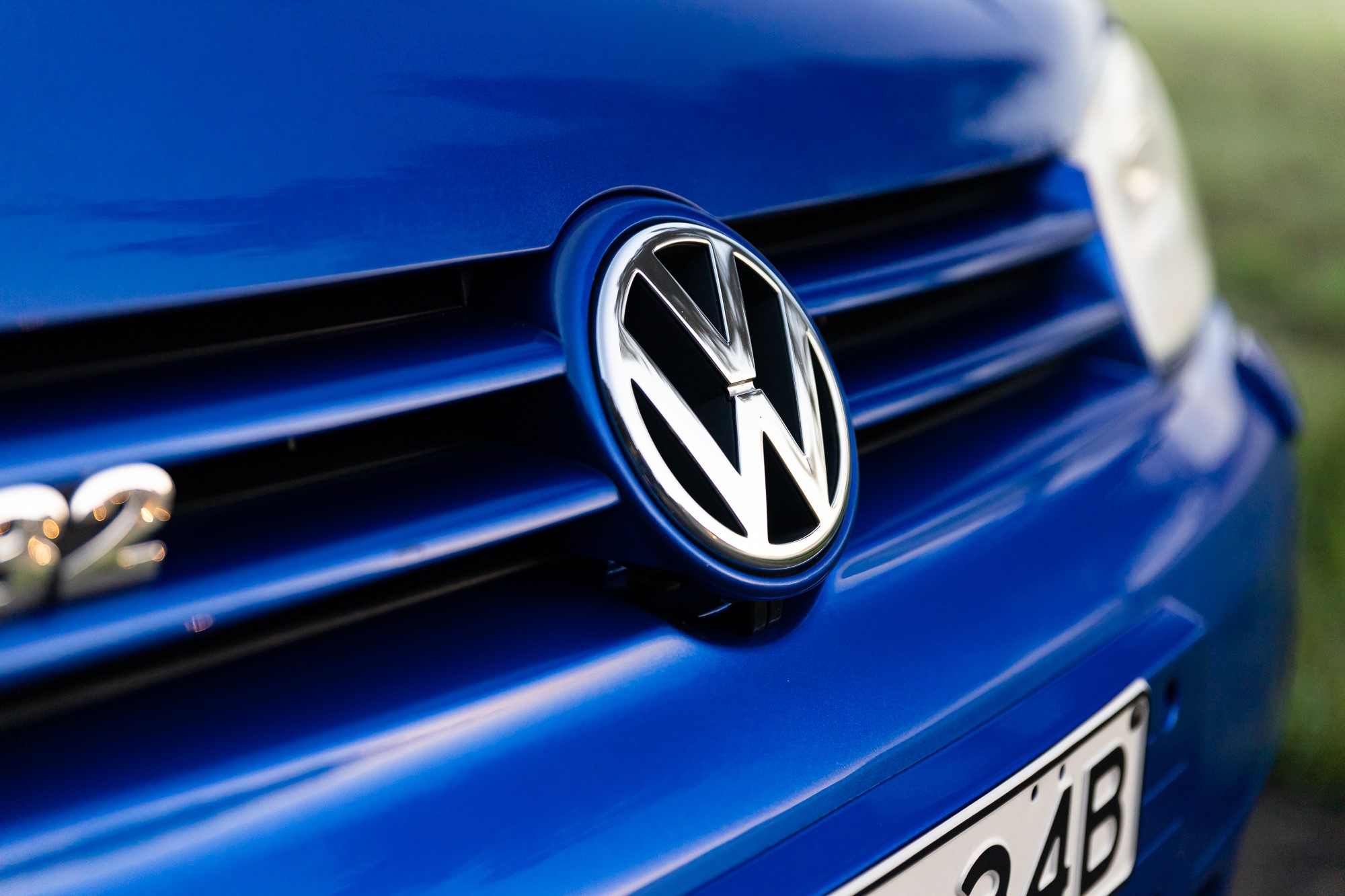 2003 VOLKSWAGEN GOLF (MK4) R32