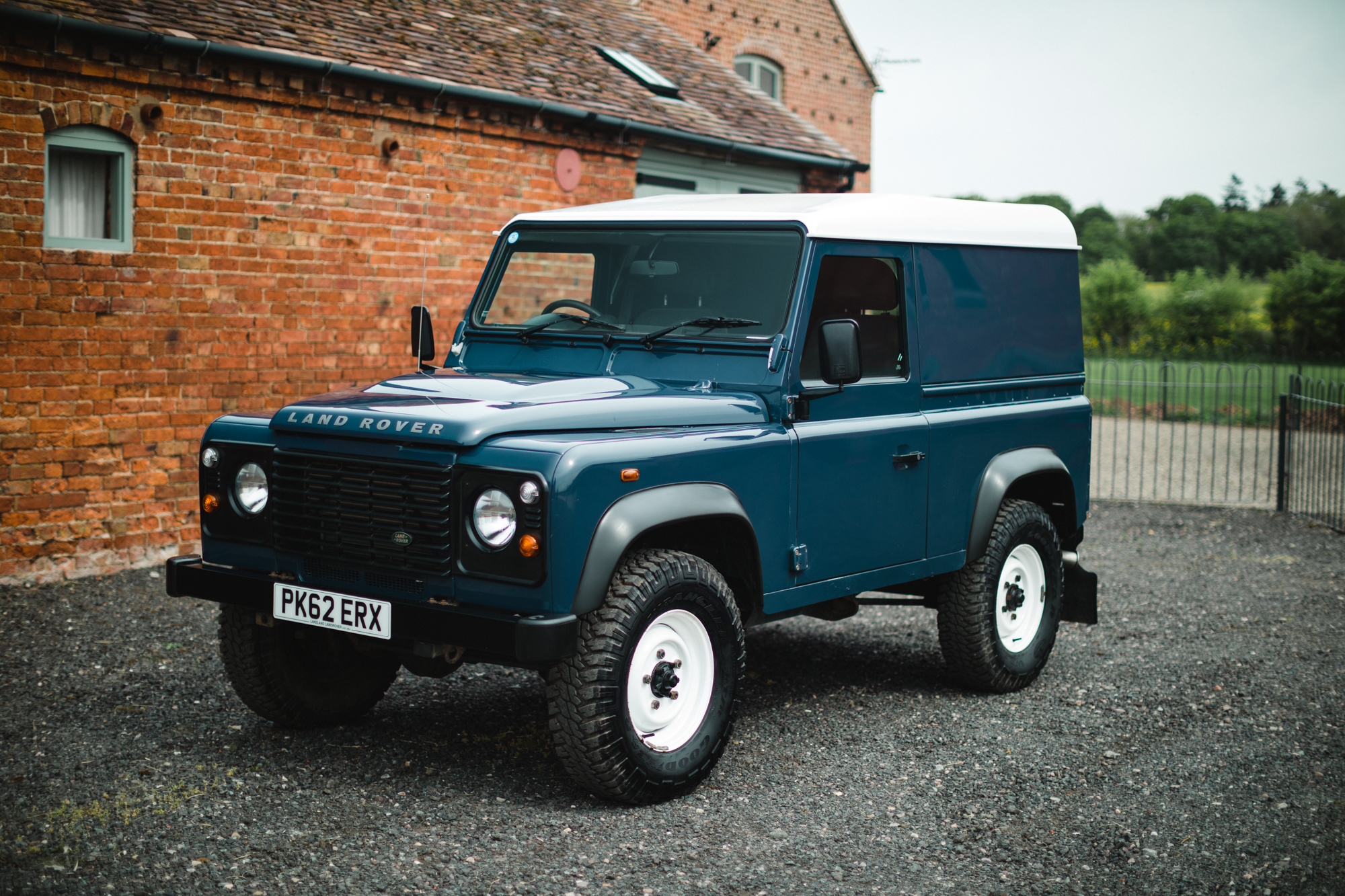 2012 LAND ROVER DEFENDER 90