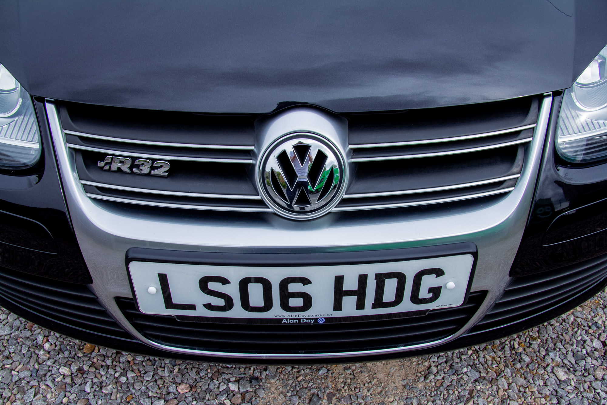 2006 VOLKSWAGEN GOLF (MK5) R32