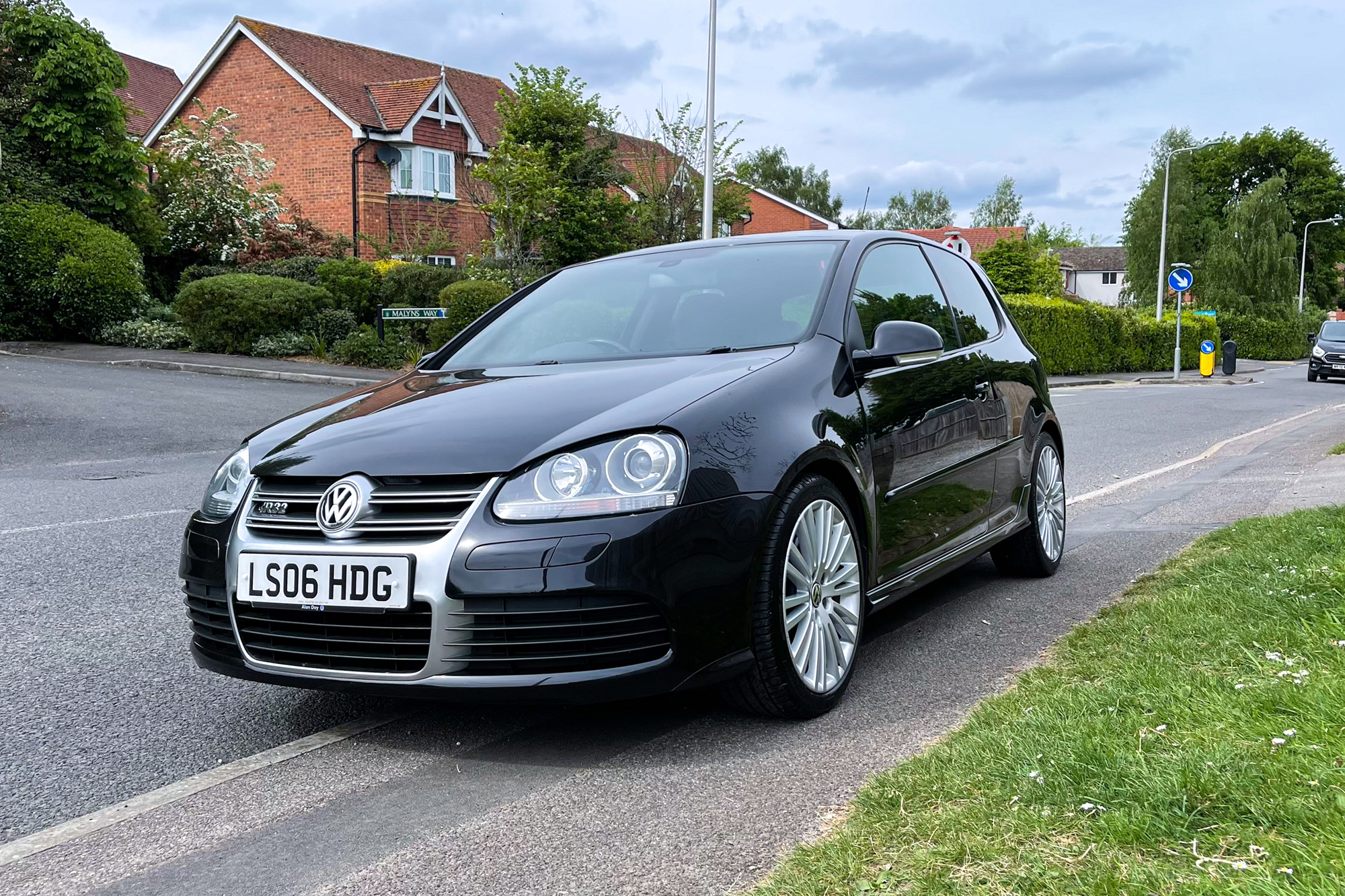 2006 VOLKSWAGEN GOLF (MK5) R32