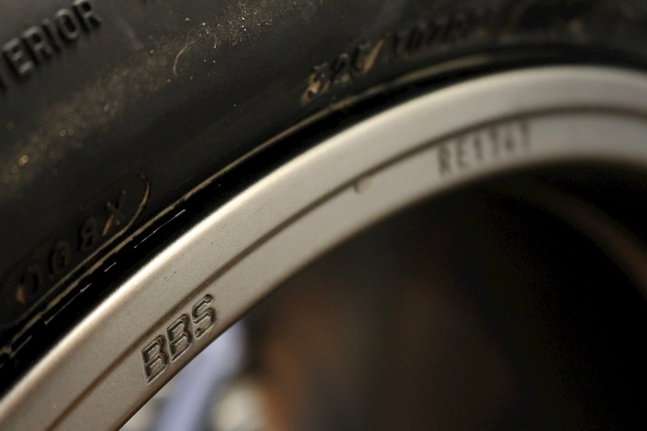 PORSCHE 911 (991) GT2 RS MAGNESIUM WHEELS AND TYRES