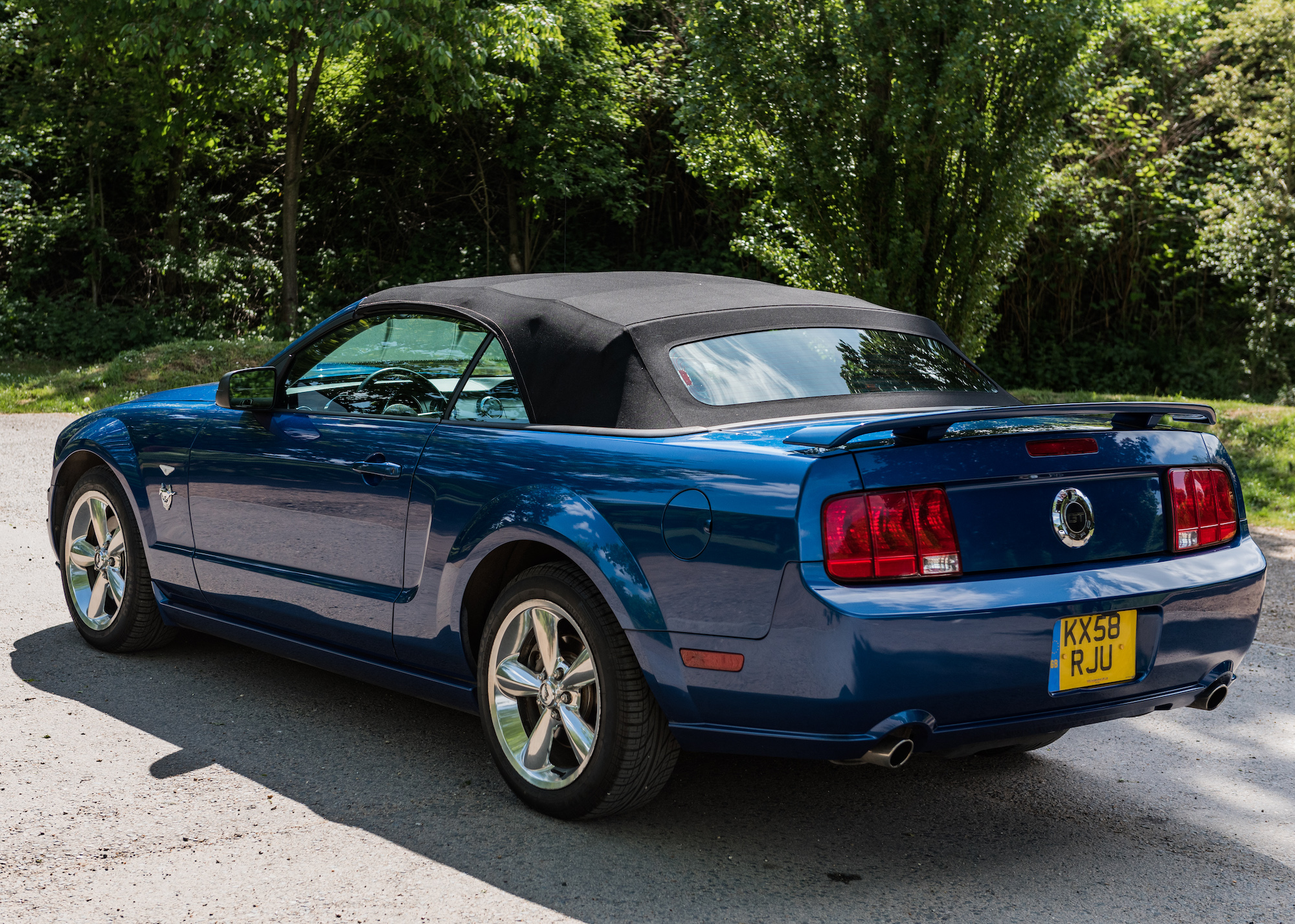 2009 FORD MUSTANG GT CONVERTIBLE - 45TH ANNIVERSARY EDITION - 18,737 MILES