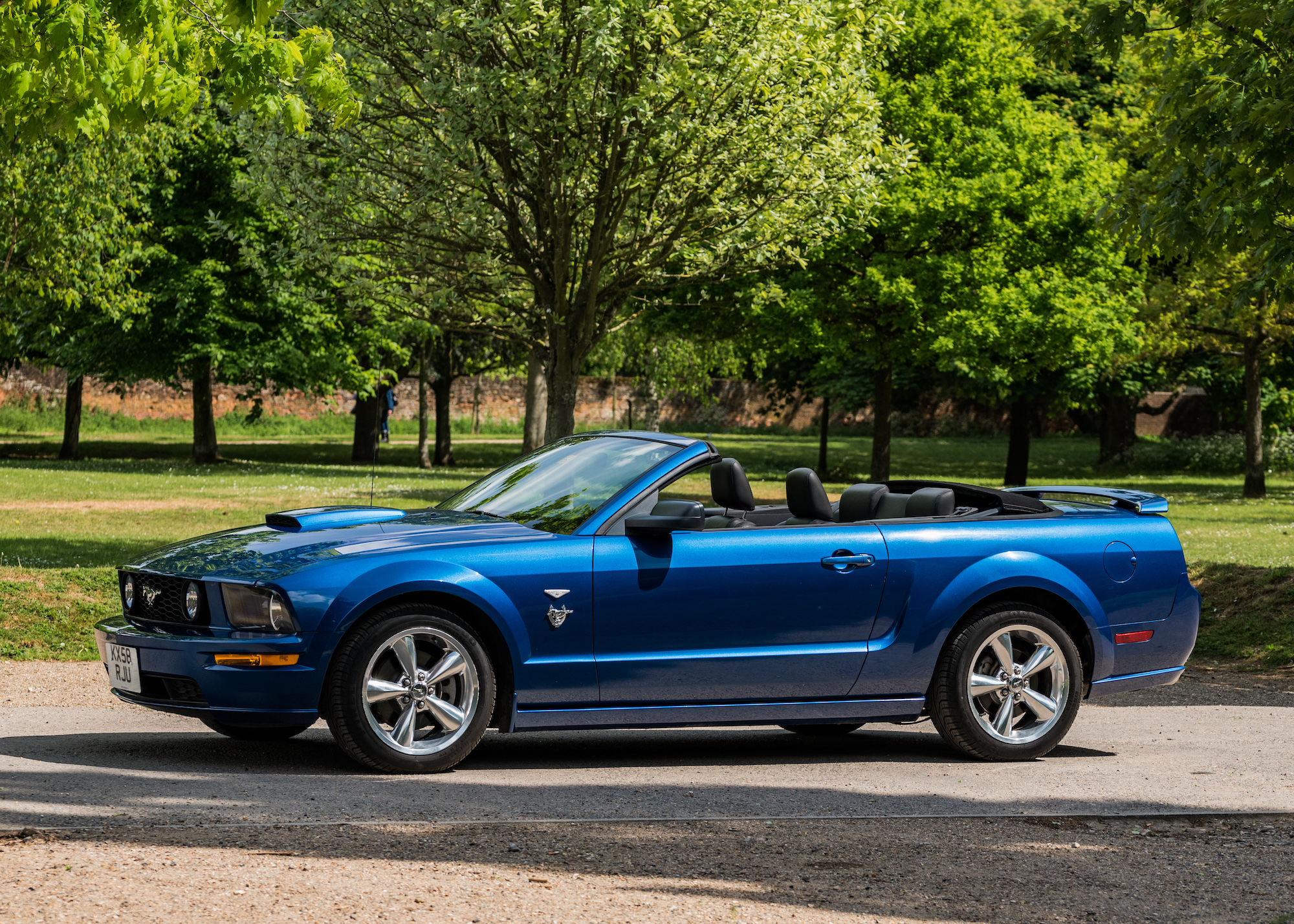 2009 FORD MUSTANG GT CONVERTIBLE - 45TH ANNIVERSARY EDITION - 18,737 MILES