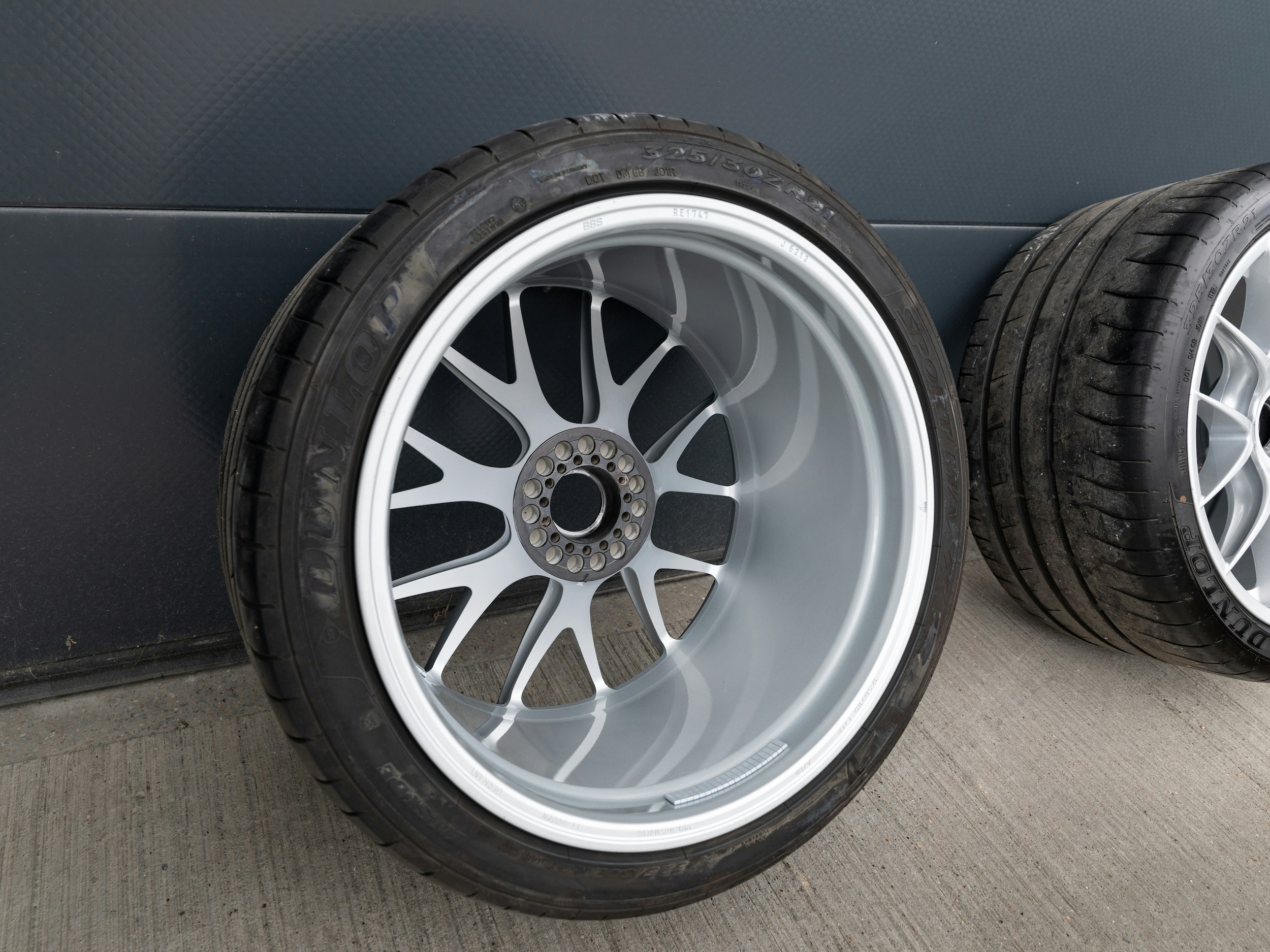 PORSCHE 911 (991) GT2/GT3 RS MAGNESIUM WHEELS AND TYRES