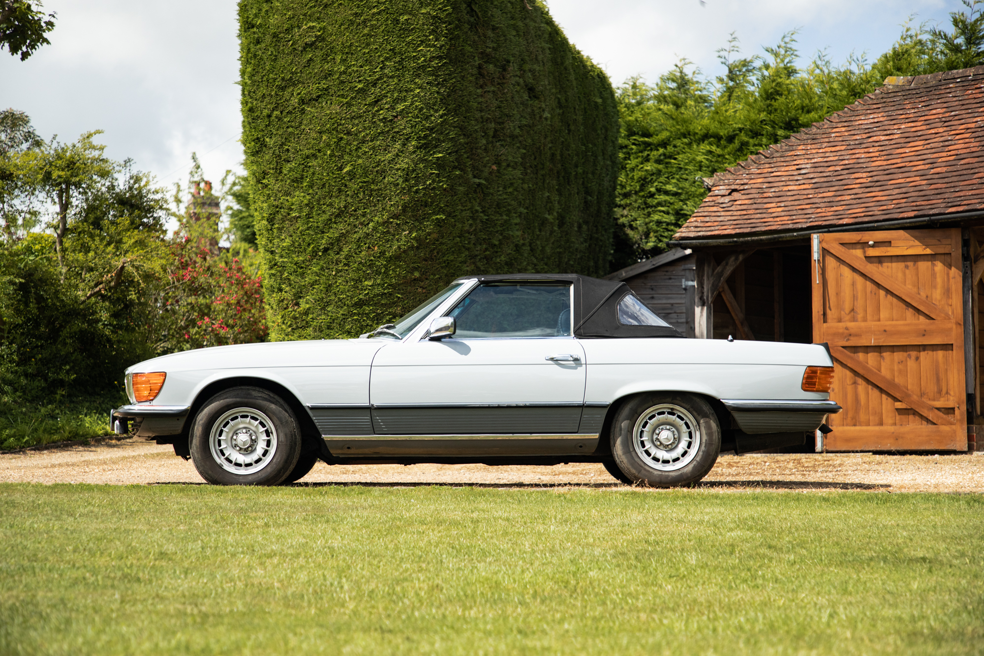 1984 MERCEDES-BENZ (R107) 380 SL