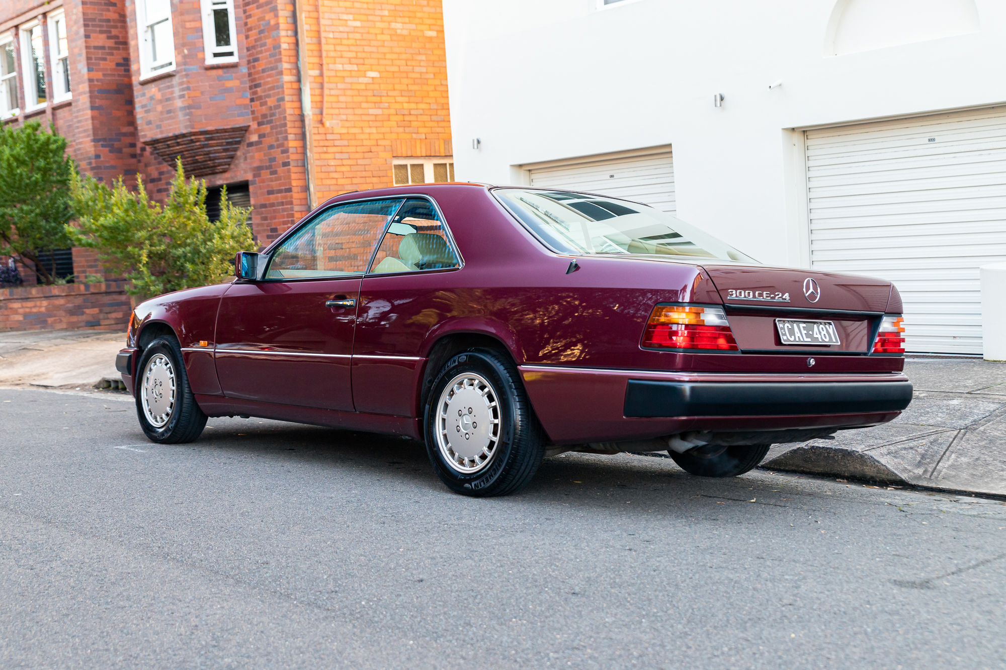 1993 MERCEDES-BENZ (W124) 300CE-24