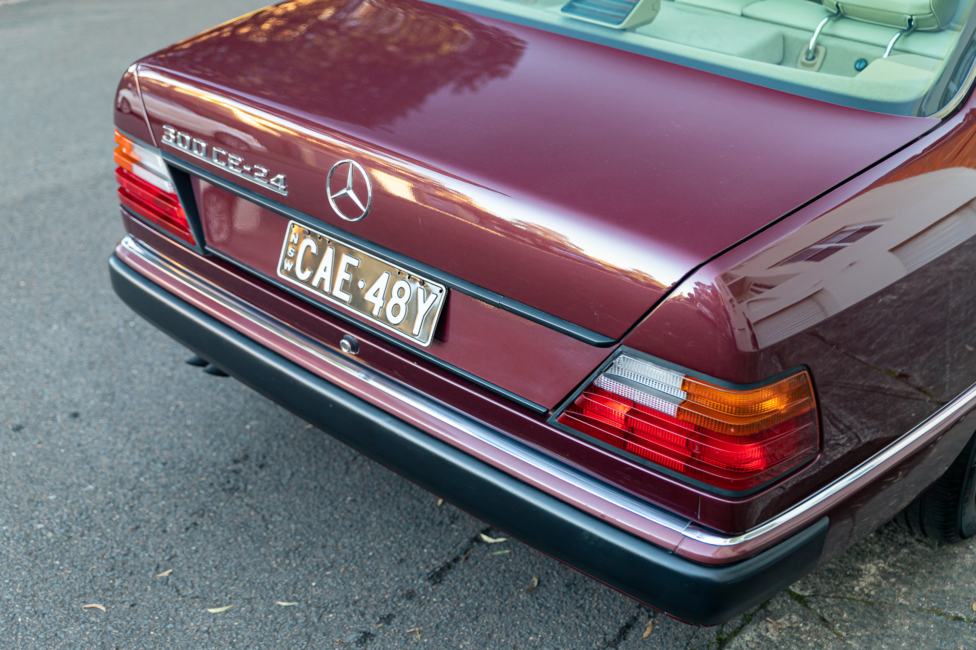 1993 MERCEDES-BENZ (W124) 300CE-24