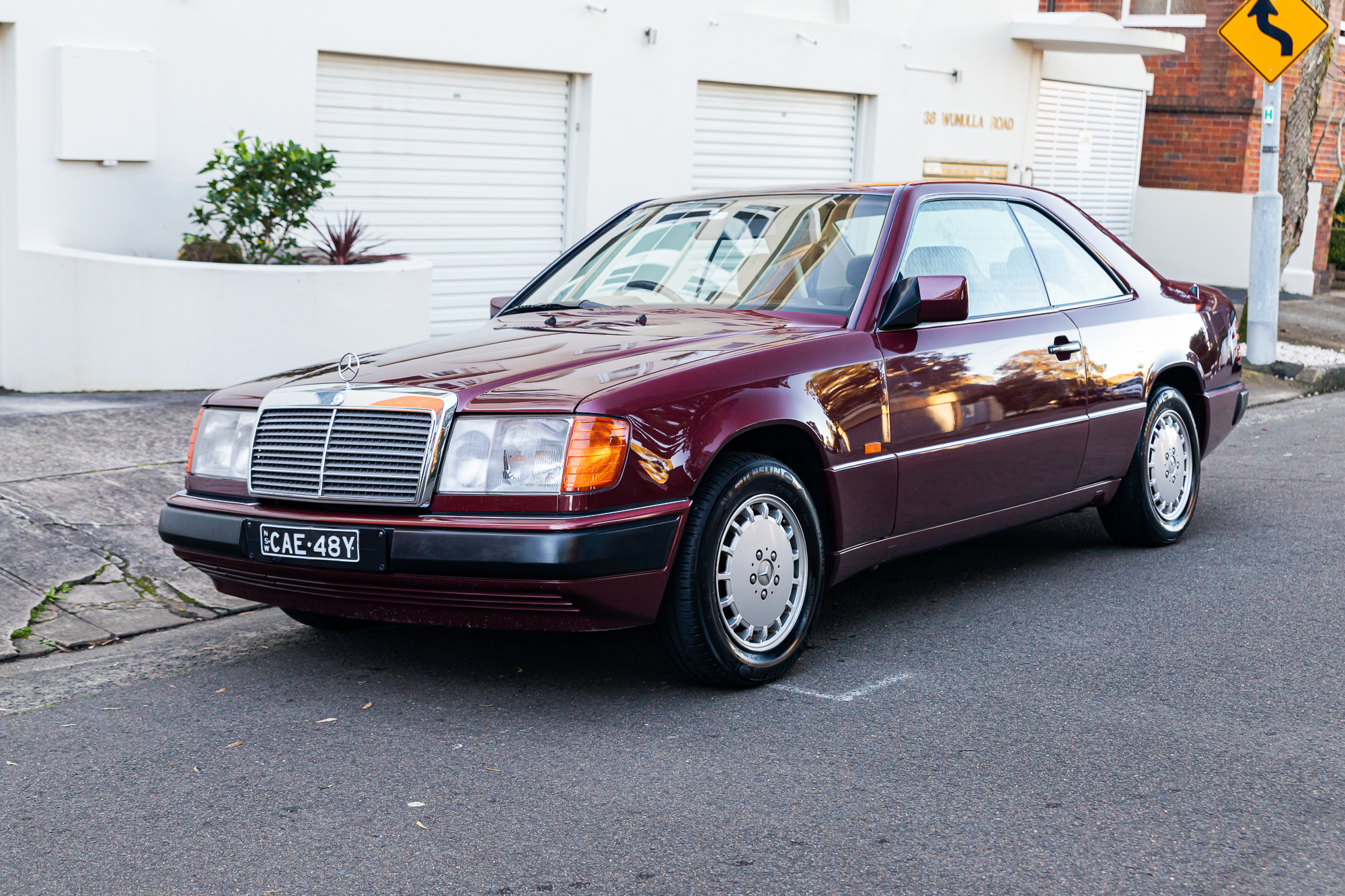 1993 MERCEDES-BENZ (W124) 300CE-24