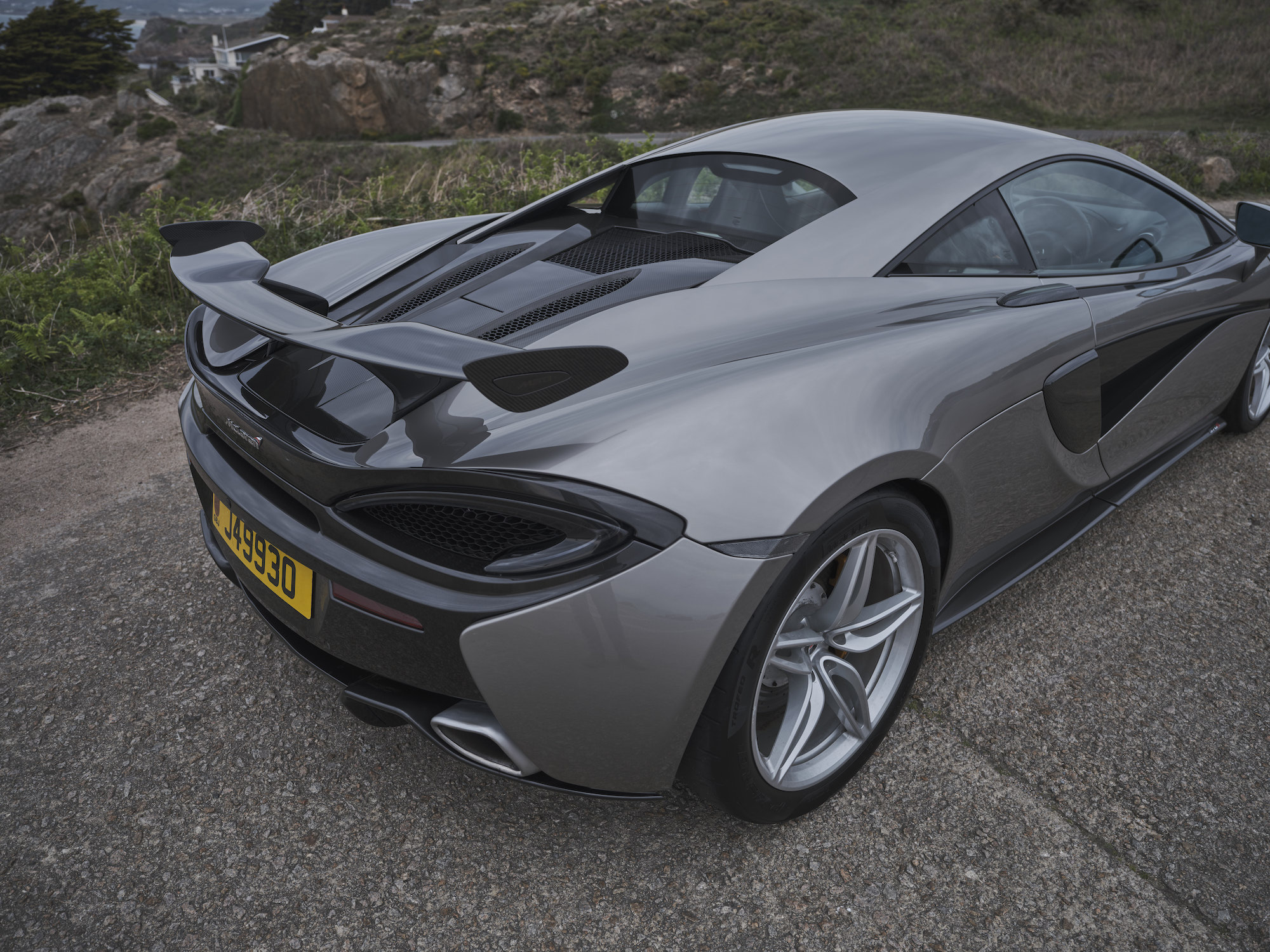 2016 MCLAREN 570S