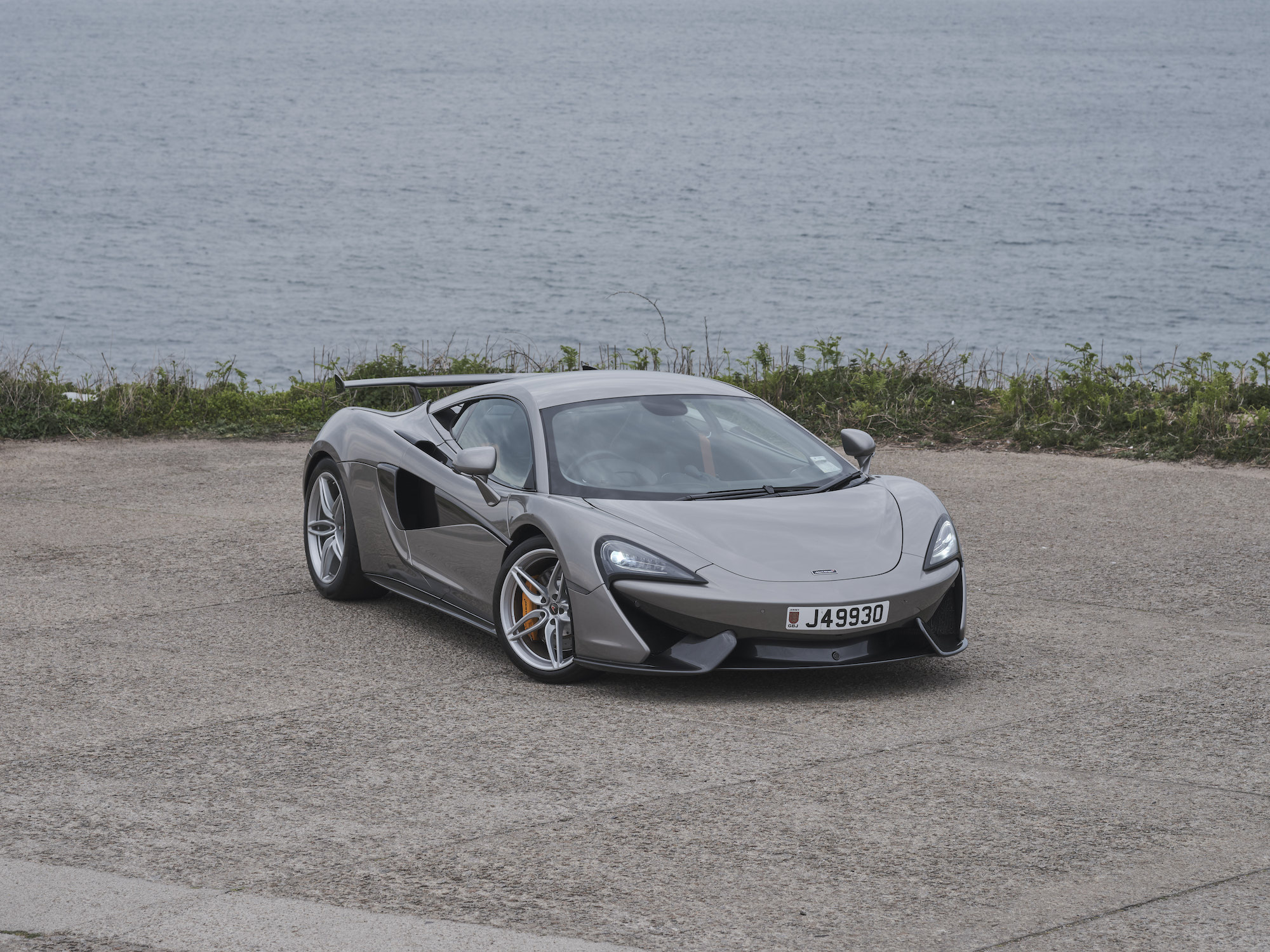 2016 MCLAREN 570S