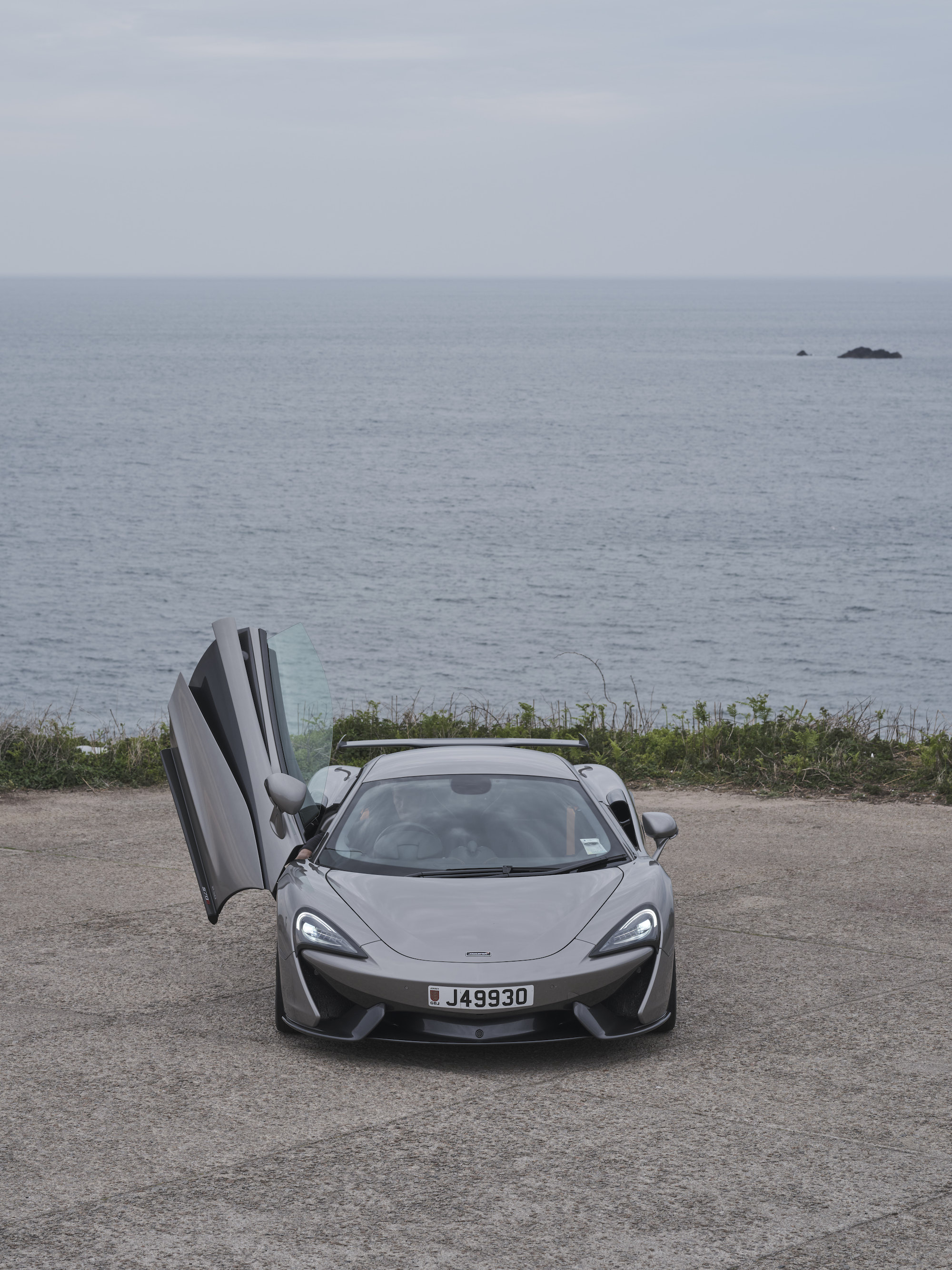 2016 MCLAREN 570S