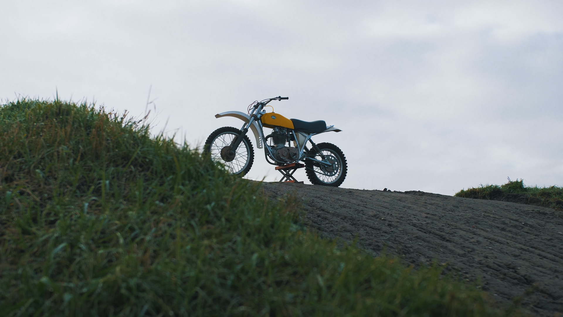 1975 CCM 500 B5