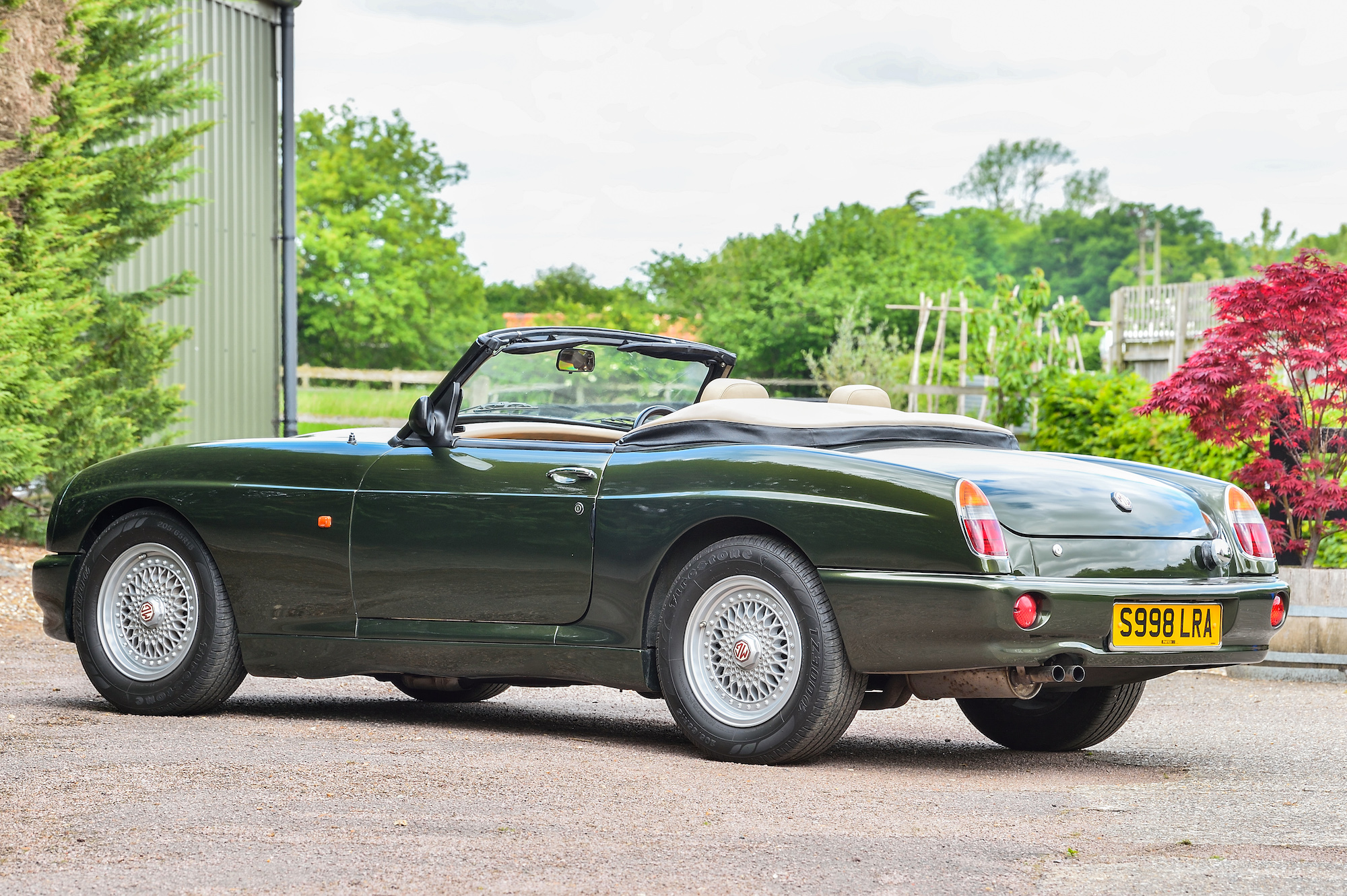 1998 MG RV8