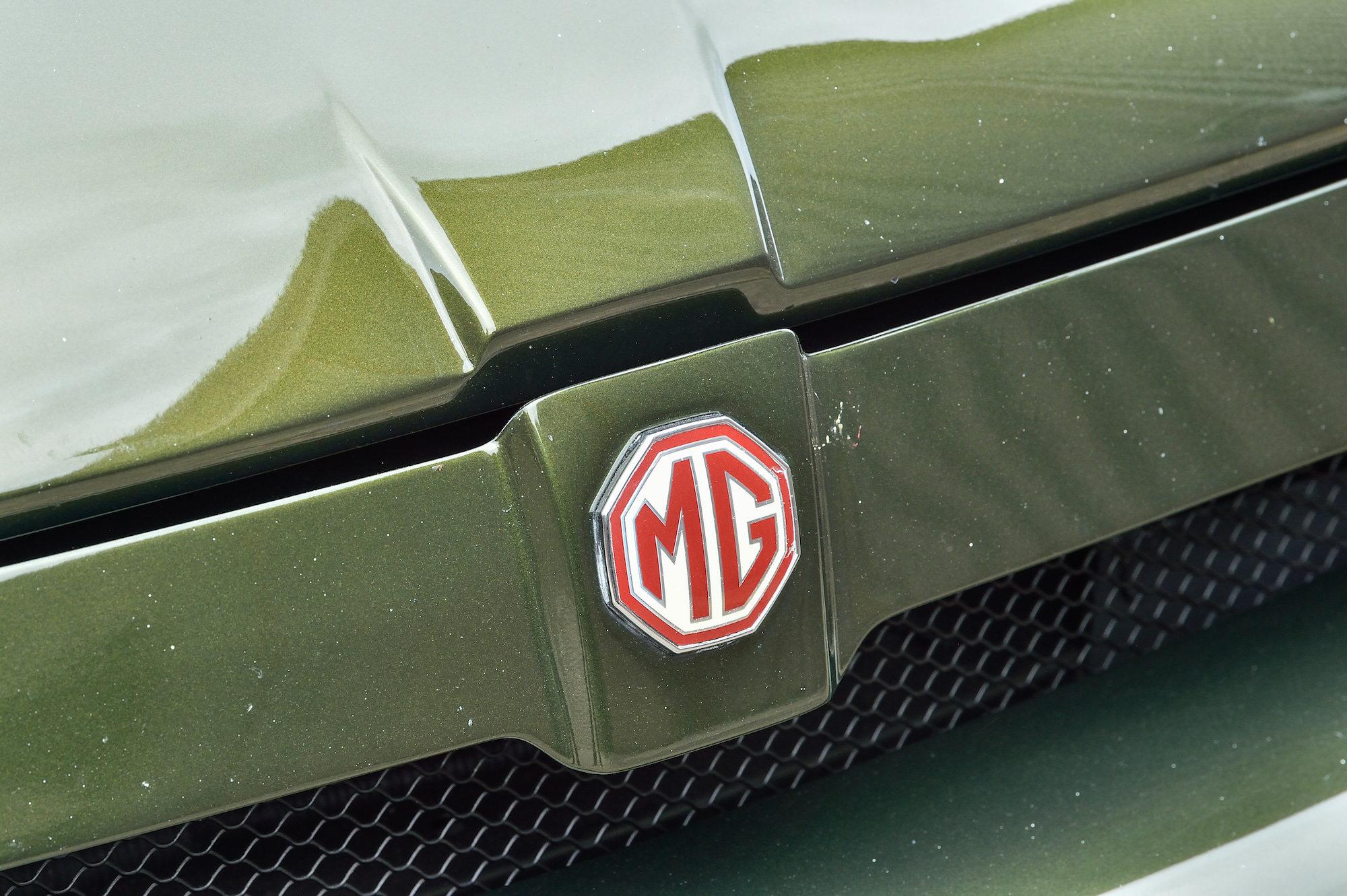 1998 MG RV8